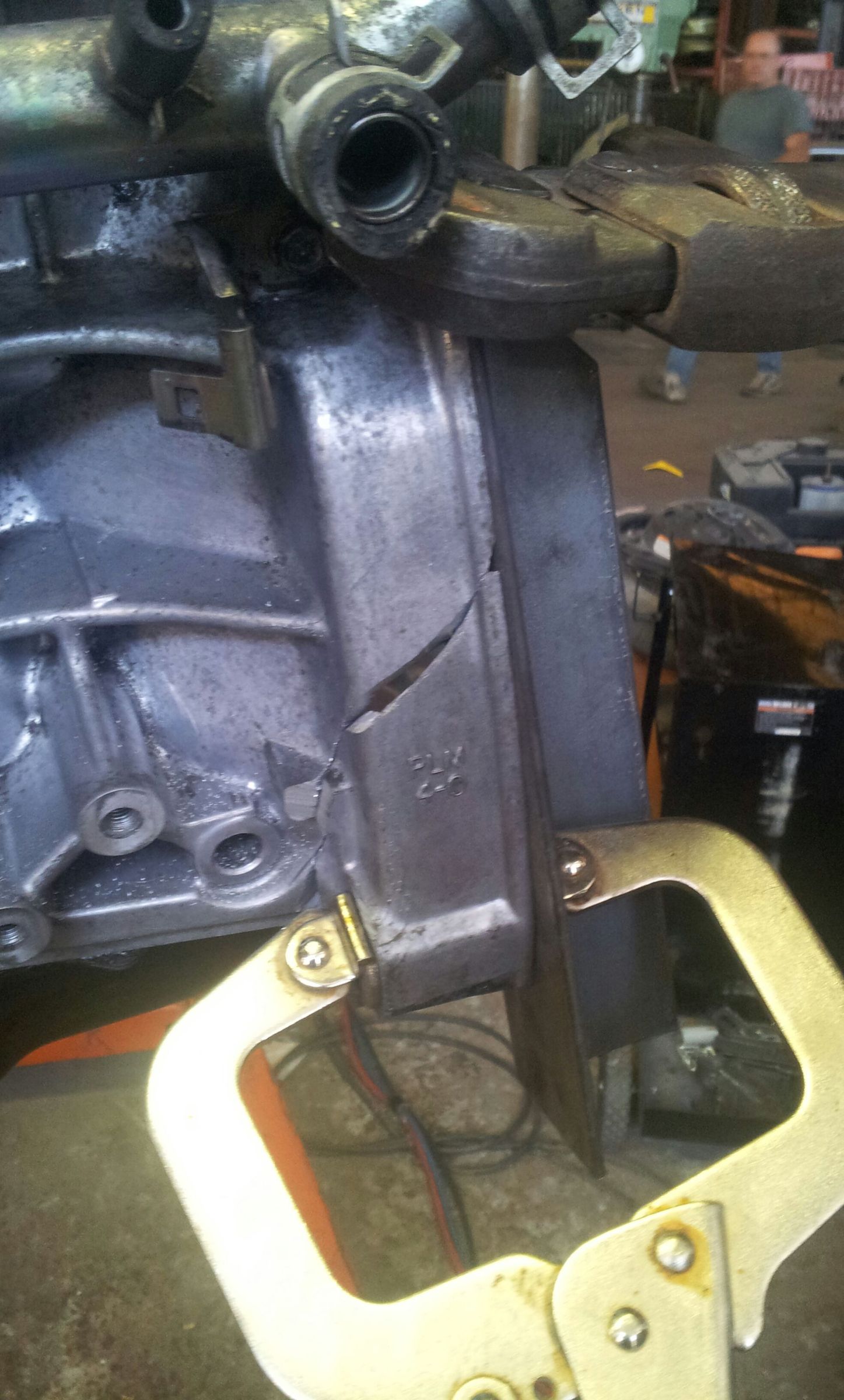 Weld a Cracked Engine Block/ Welding Cracked Aluminum Rims or Other ...