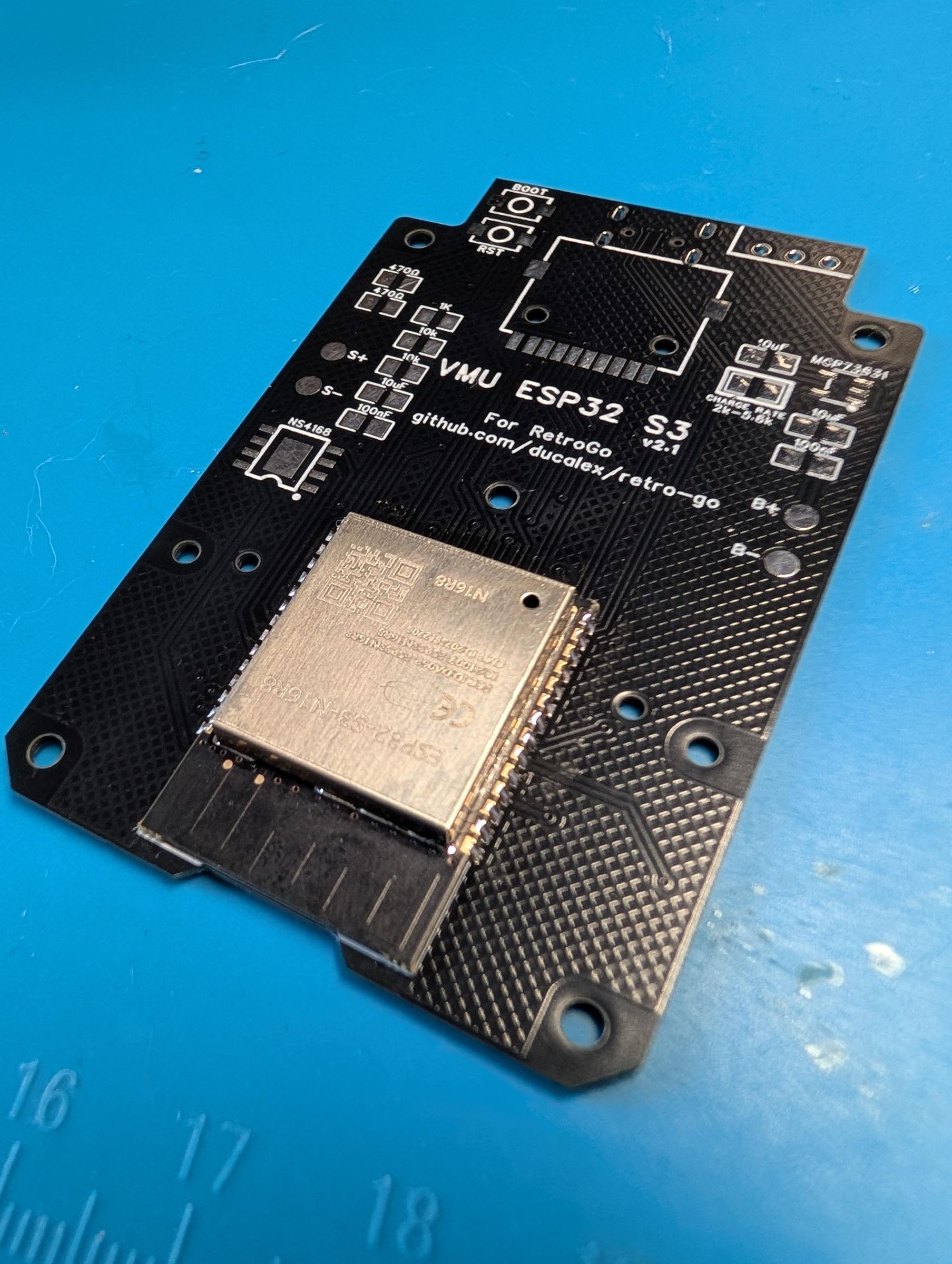 ESP32 VMU Handheld Console - Yes, It Plays Doom! : 11 Steps (with ...