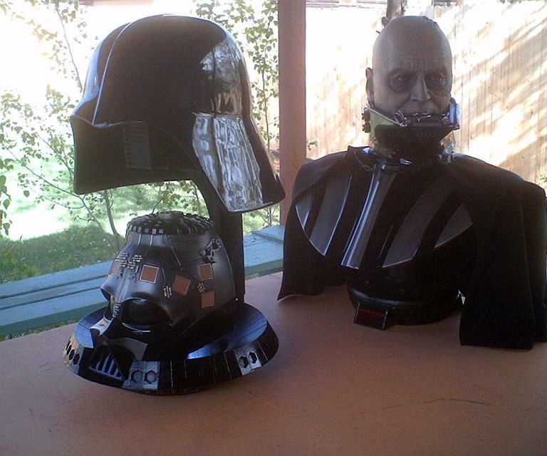 Sideshow Collectibles Darth Vader Helmet Stand - Instructables