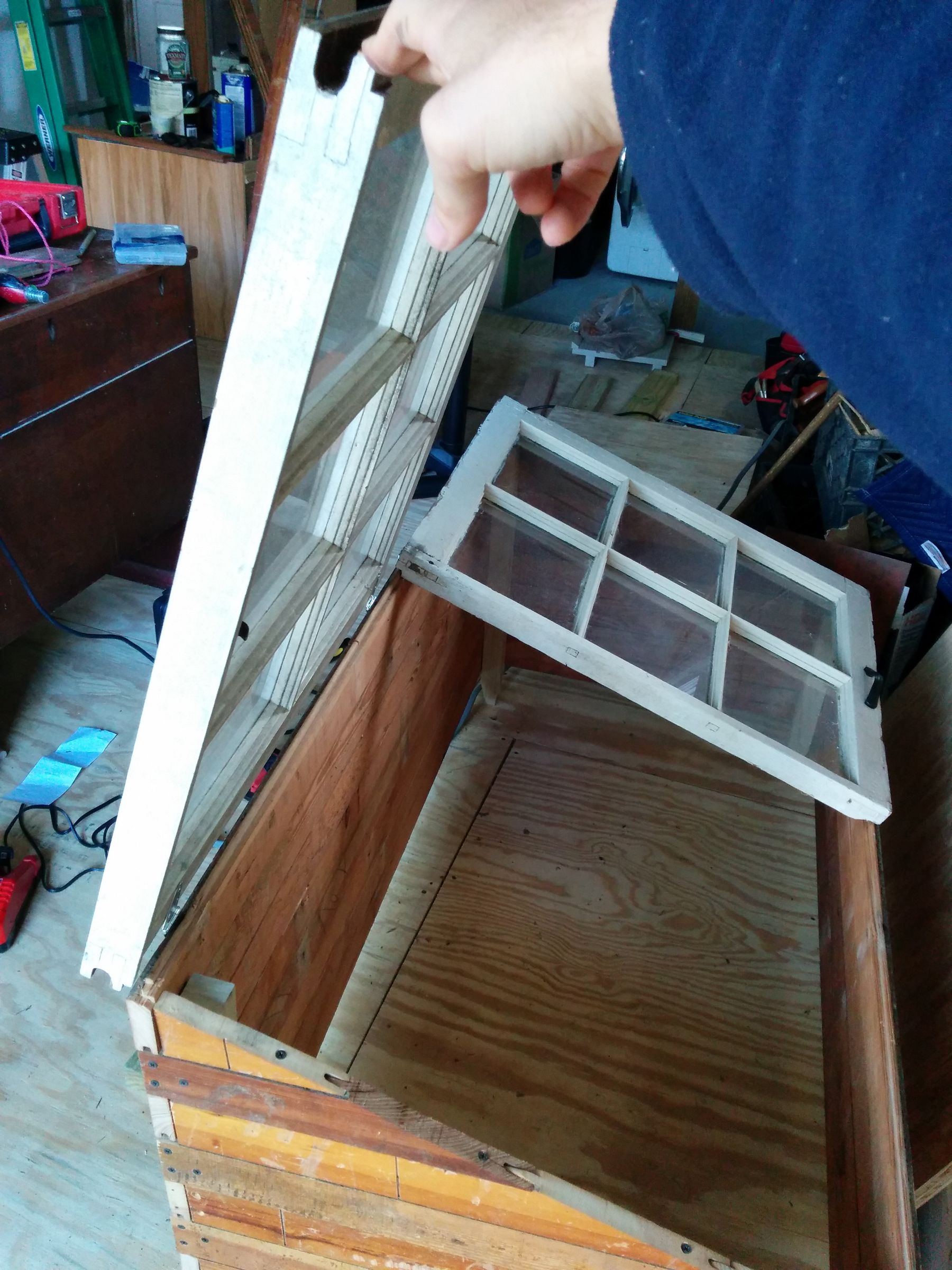 Winterize Your Garden With a Cold Frame : 9 Steps (with Pictures ...