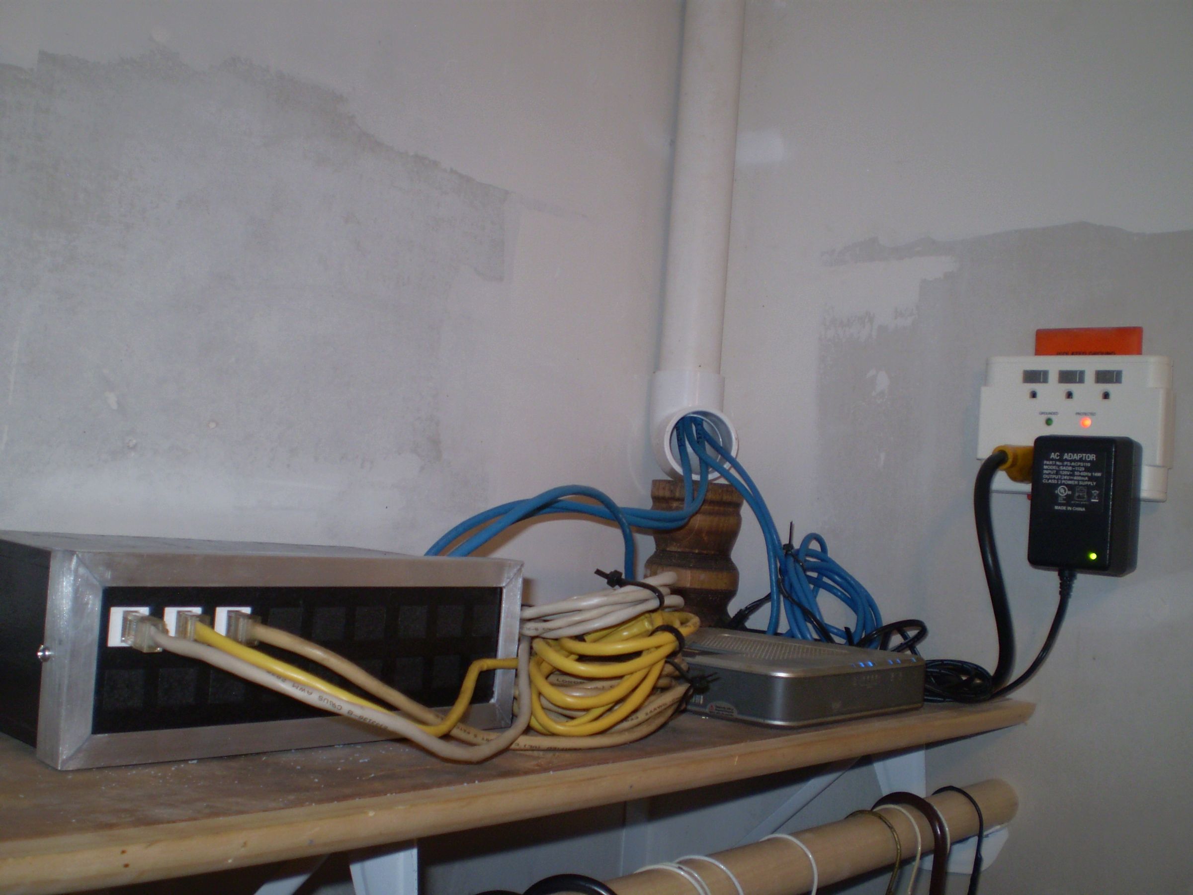DIY 16 Port Keystone Patch Panel : 8 Steps - Instructables