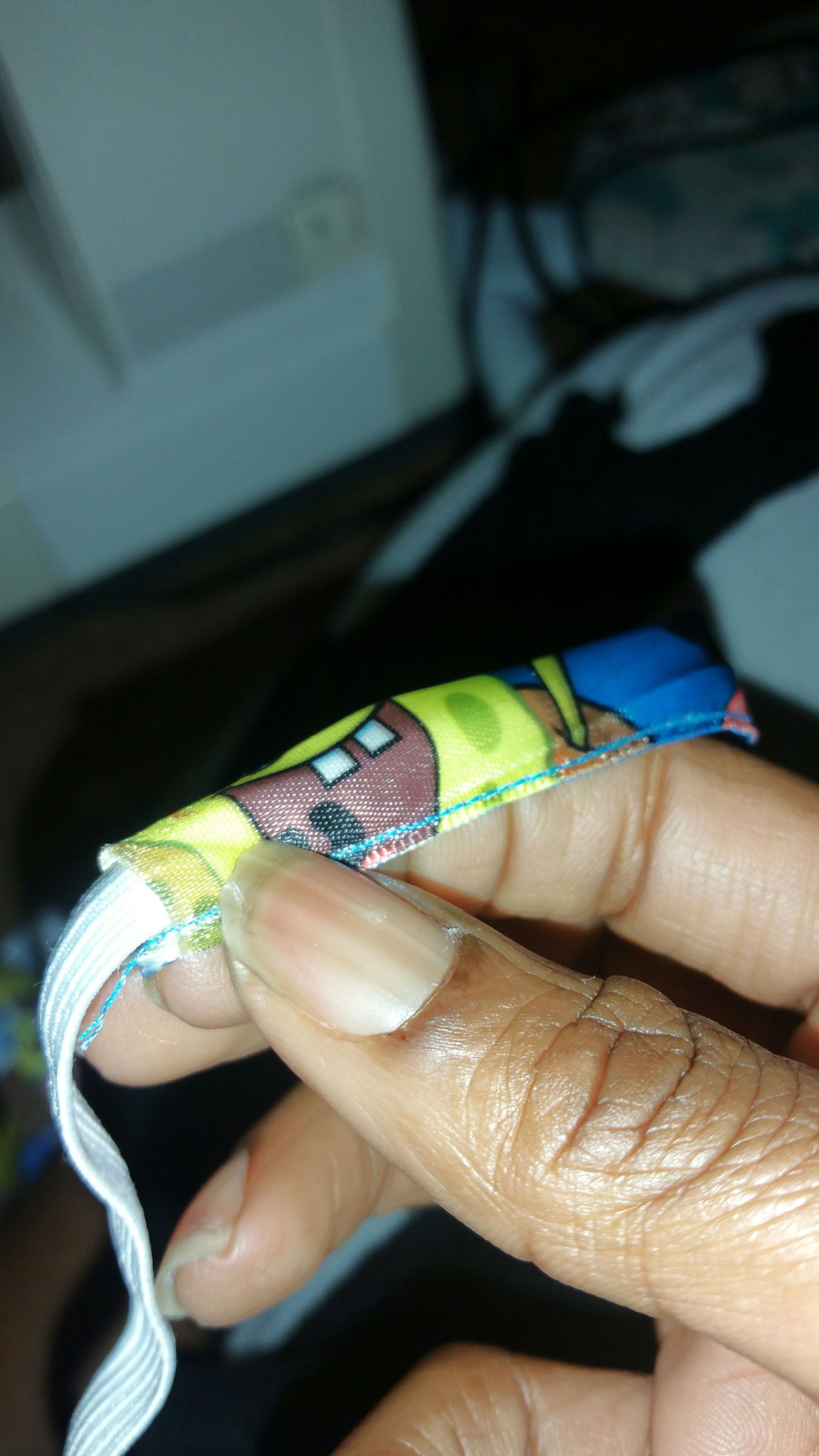 DIY Spongebob Choker Necklace : 8 Steps (with Pictures) - Instructables