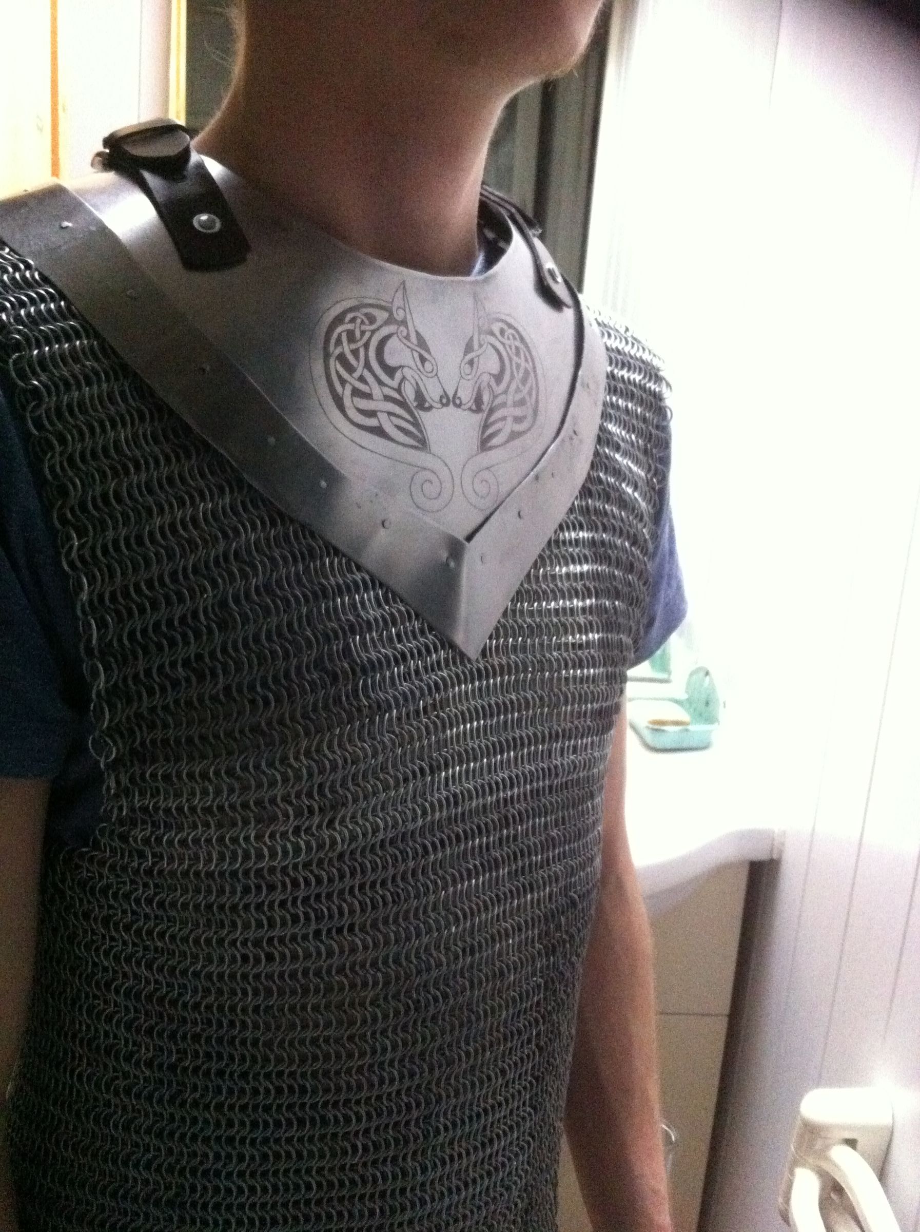 Gorget / Neck Armour / Neck Armor : 8 Steps (with Pictures) - Instructables