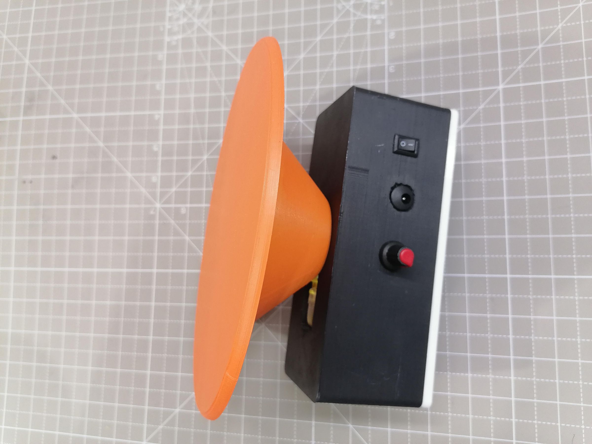 DIY TurnTable With Adjustable Speed : 9 Steps (with Pictures ...