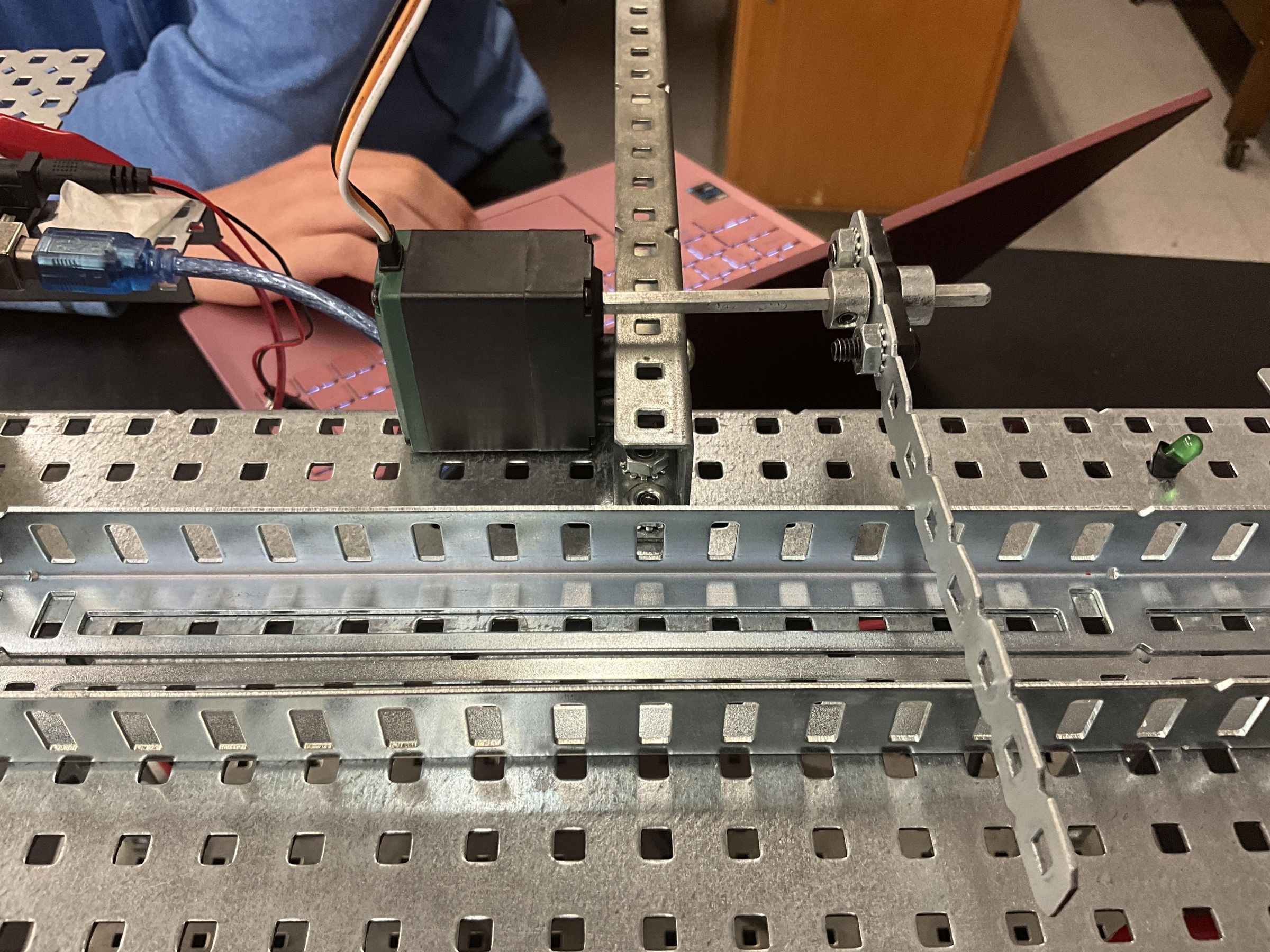 Led Light Up Bridge With Hypersonic Sensor - Alex/Logan/Joel : 8 Steps ...