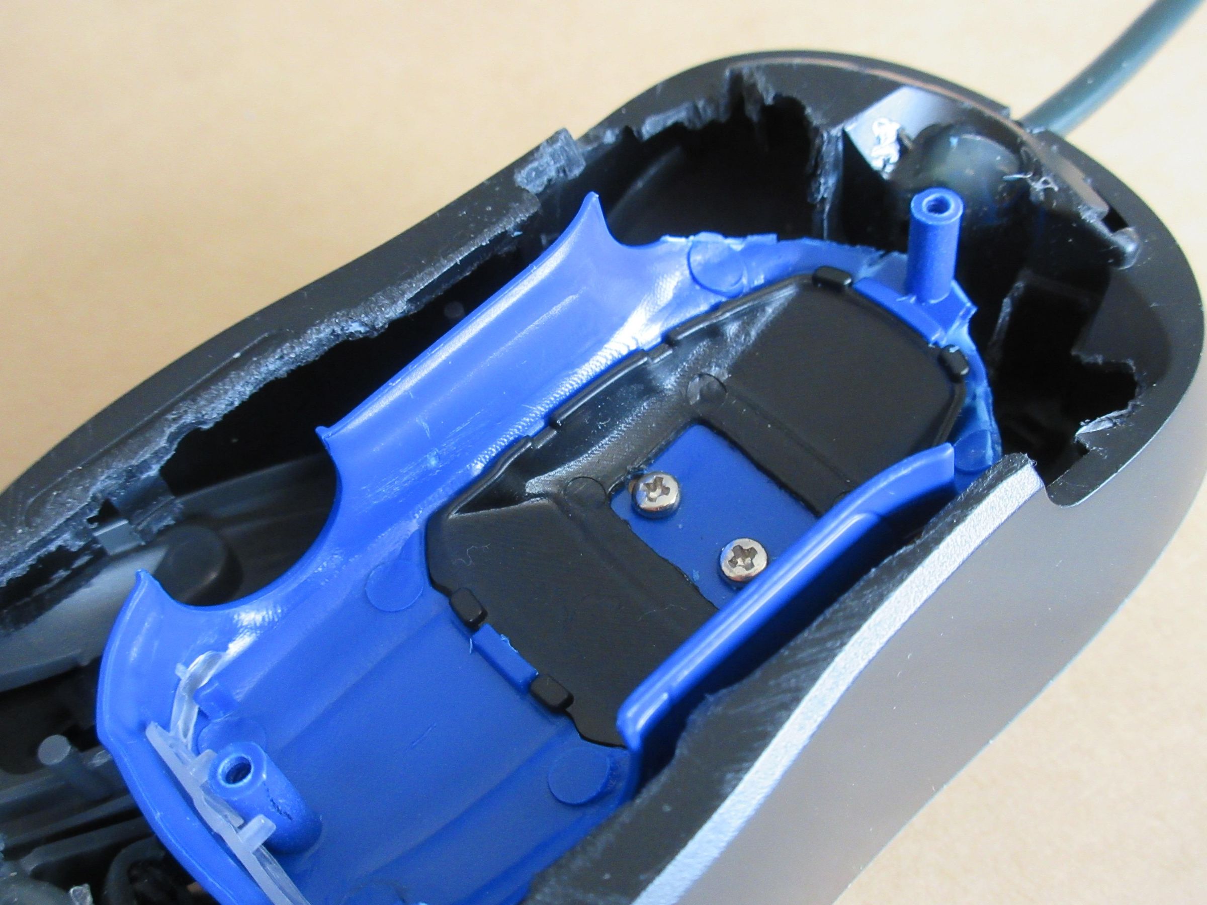 PC Mouse Becomes a Remote-Controlled Toy (RC MouseBot) : 5 Steps (with ...