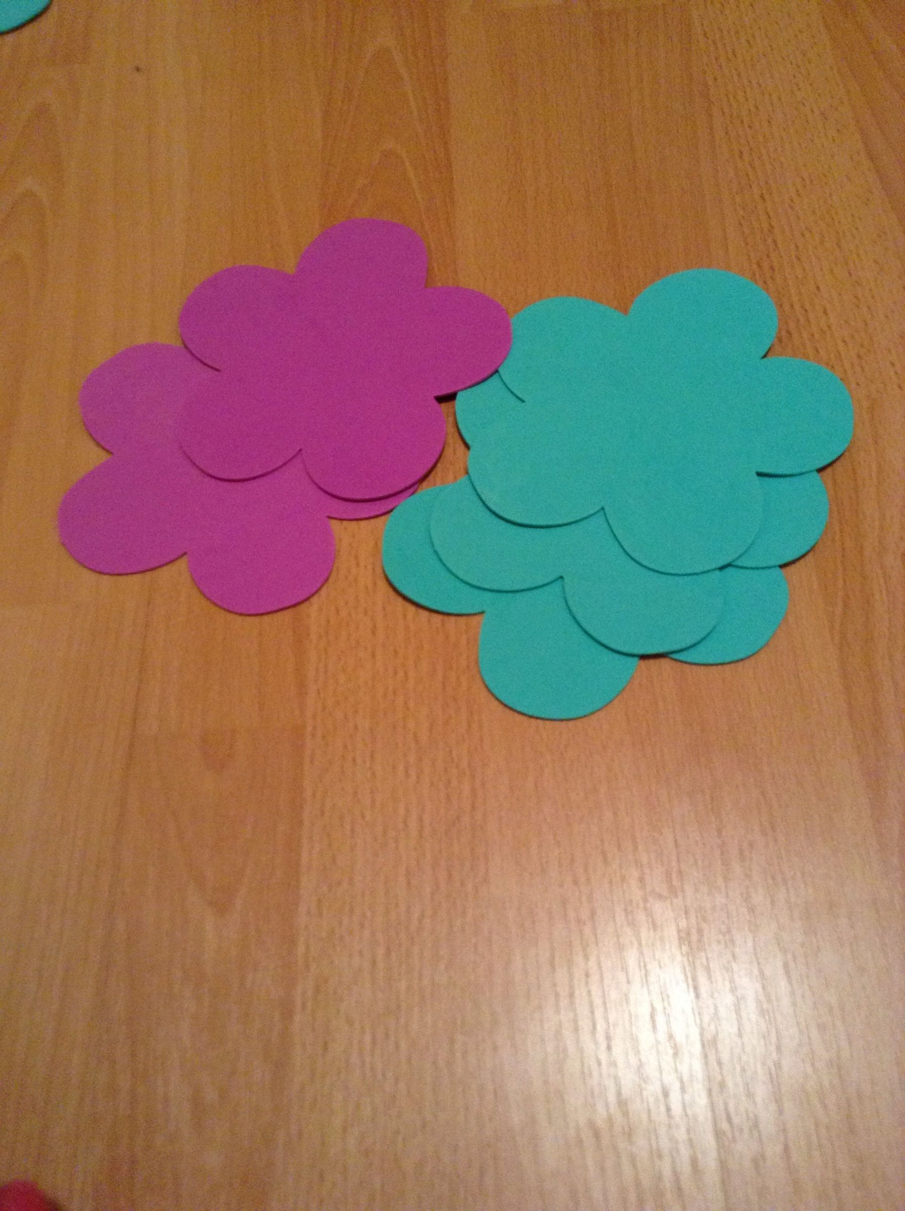 How to Make a Flower Chain : 6 Steps - Instructables