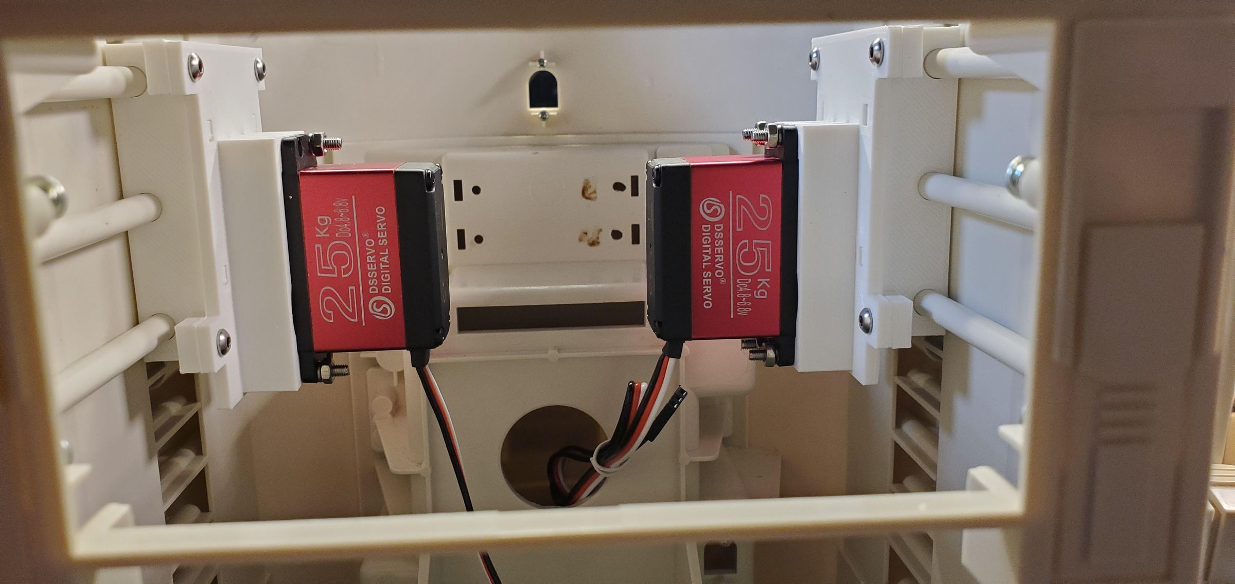 Omnibot Shoulder Servo Modification : 7 Steps (with Pictures ...