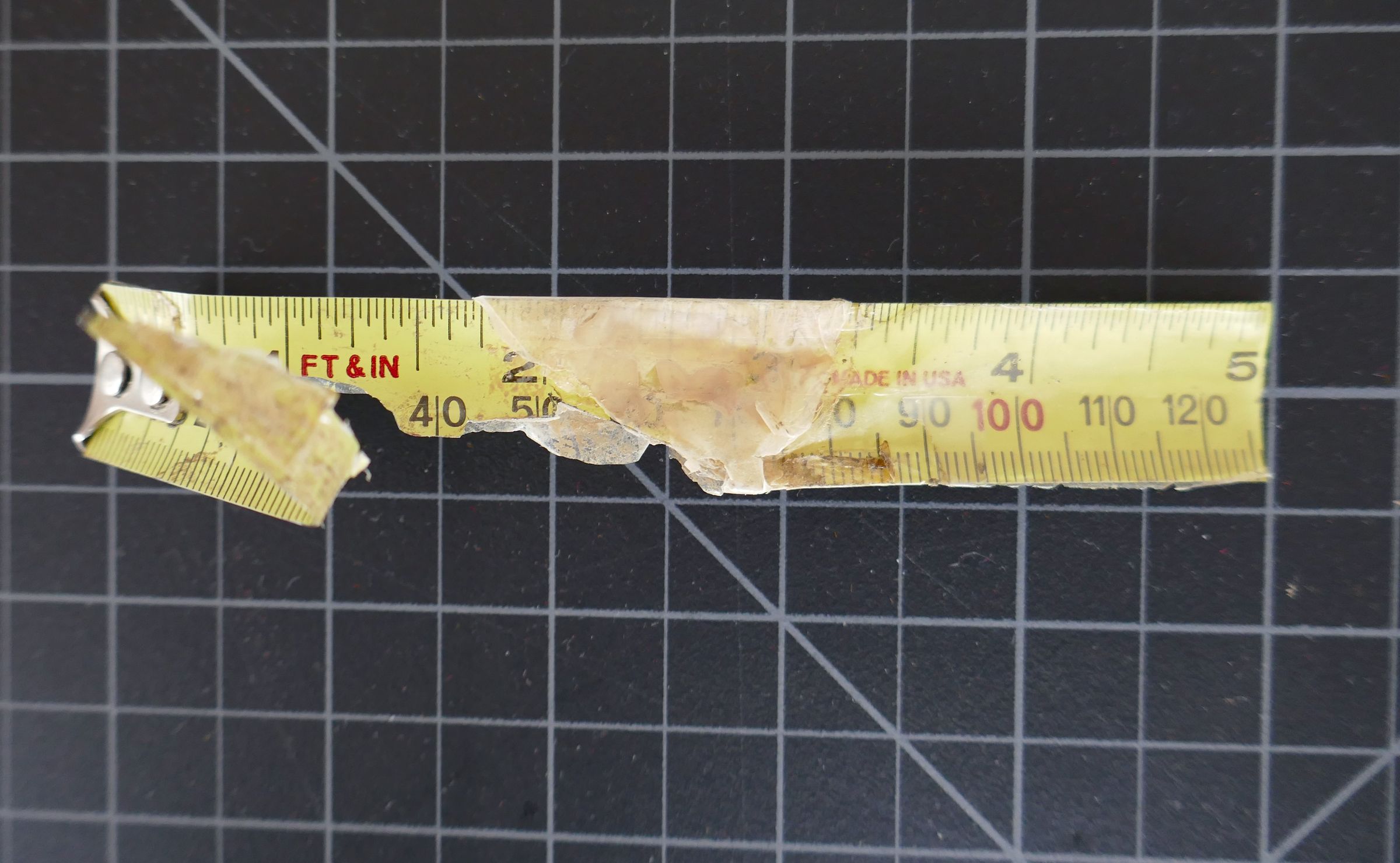 Transform Broken Measuring Tape to Coin Purse : 10 Steps (with Pictures ...