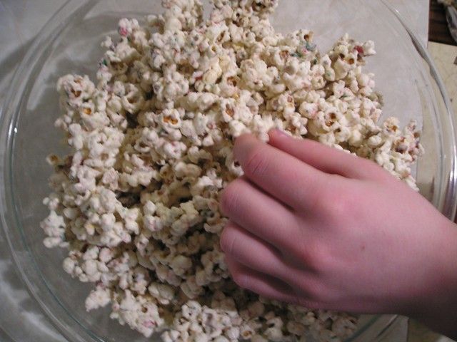 Candy Cane Chocolate Popcorn Crunch : 7 Steps (with Pictures ...