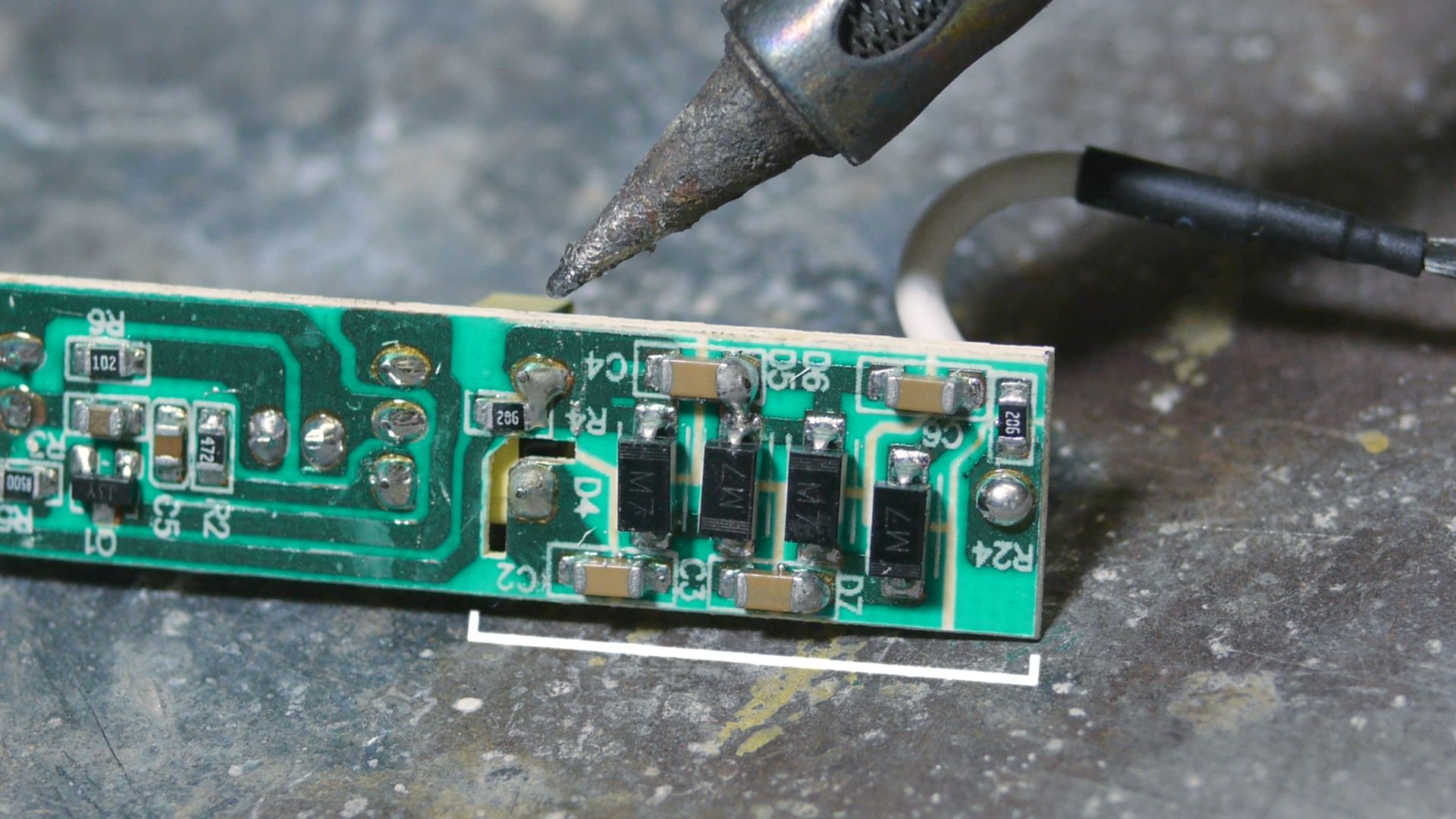 $5 Static Electricity Generator : 5 Steps (with Pictures) - Instructables