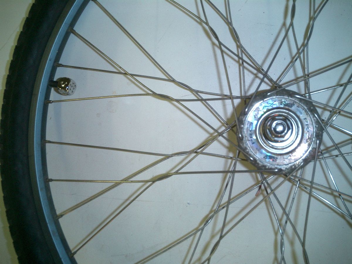 Twisted Spoke Bicycle Wheel Lacing - Flowers! : 9 Steps (with Pictures ...