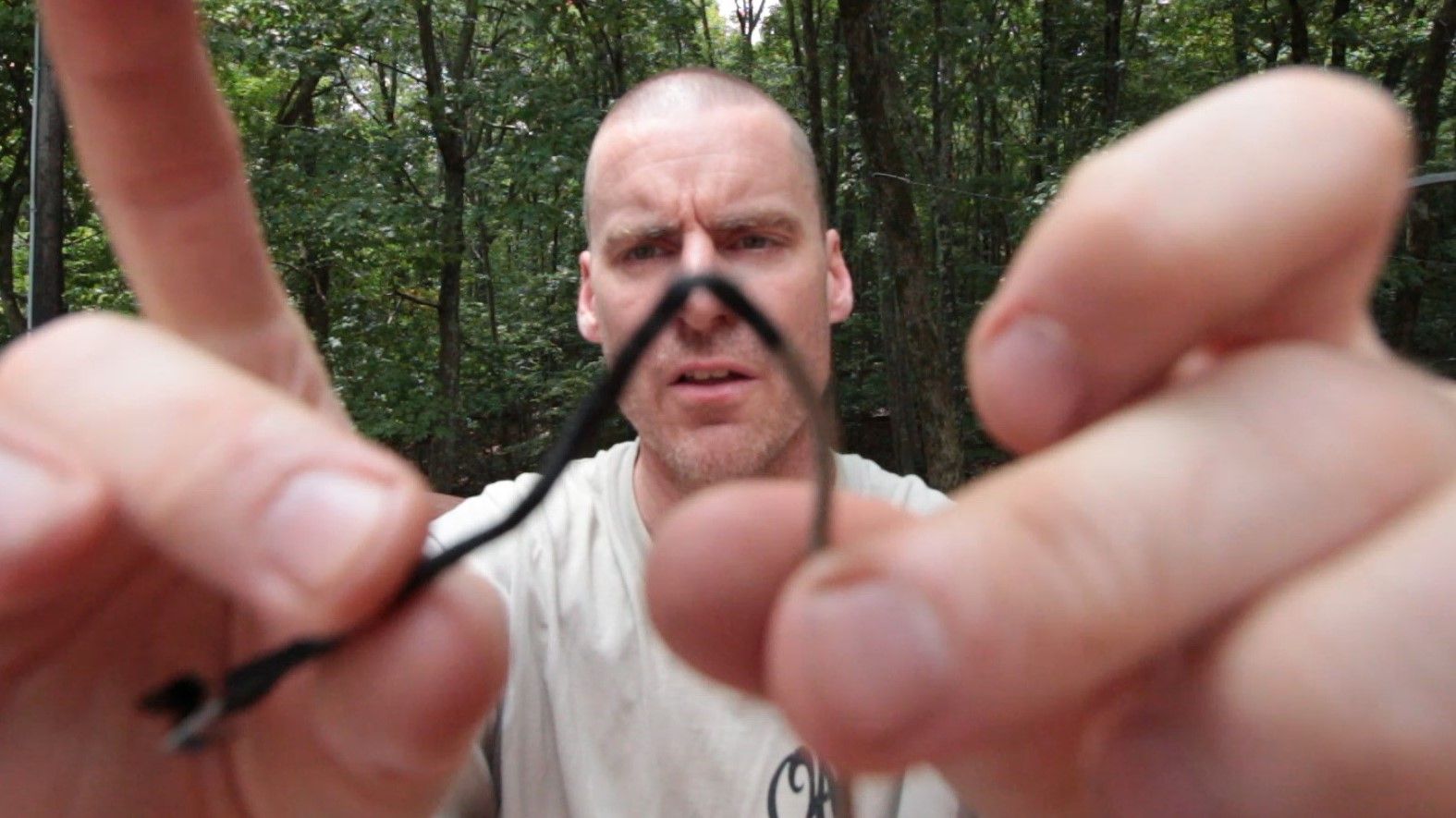 Replacing a Laptop Screen Cable : 11 Steps - Instructables