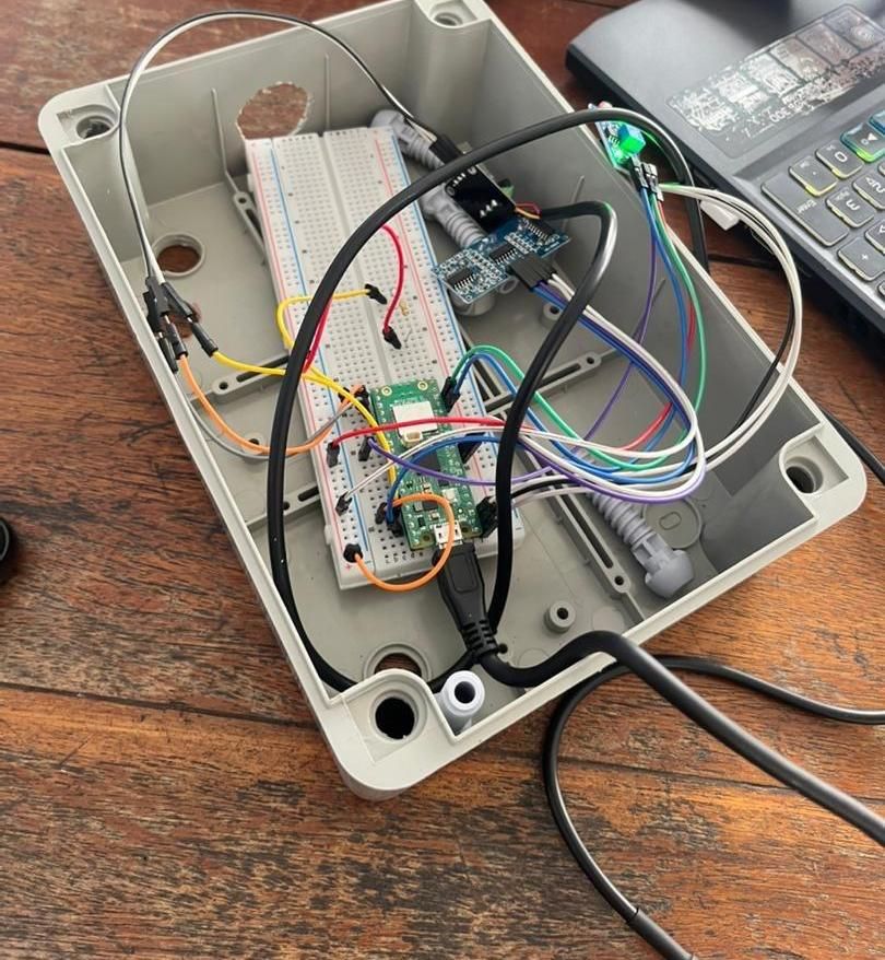 UMT Environment Monitoring System : 9 Steps - Instructables
