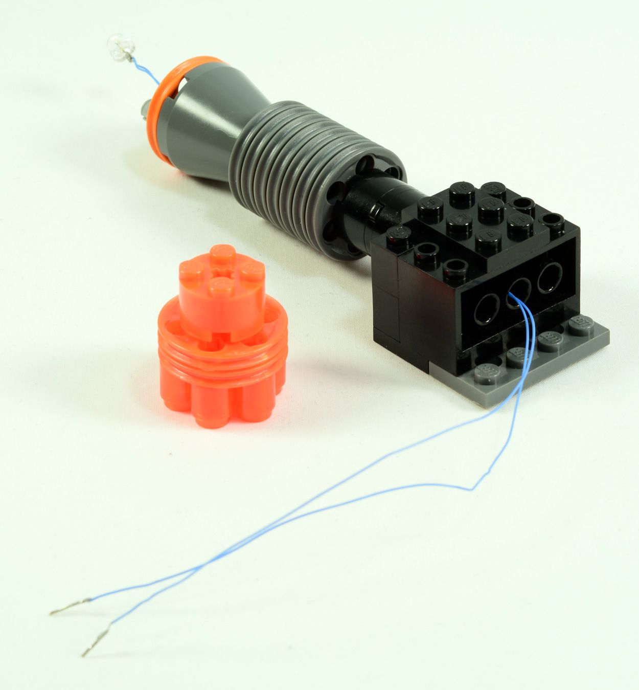 Electronic LEGO DL-44 Blaster (Light & Sound) : 11 Steps (with Pictures ...