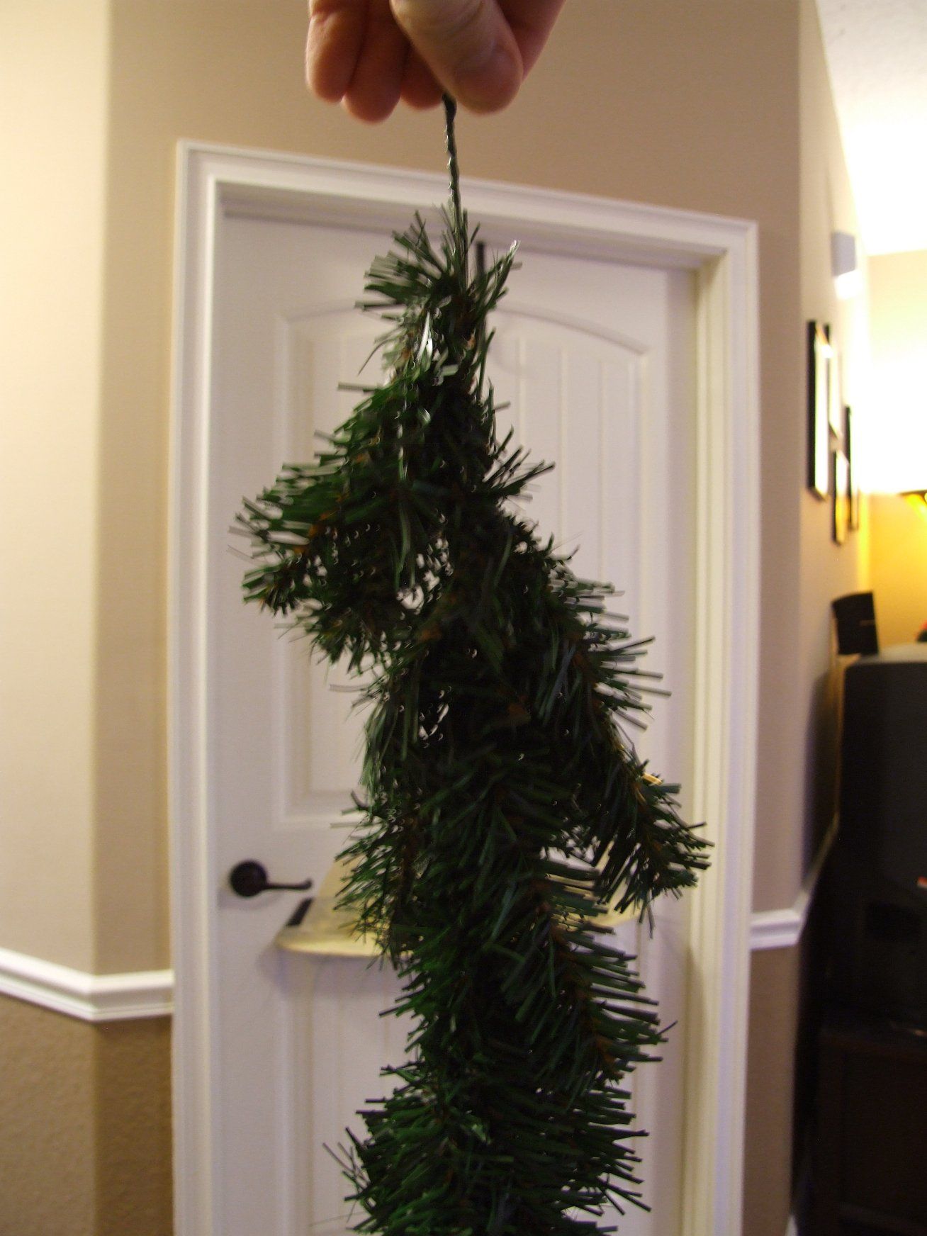 Christmas Tree Door Hanger : 9 Steps - Instructables