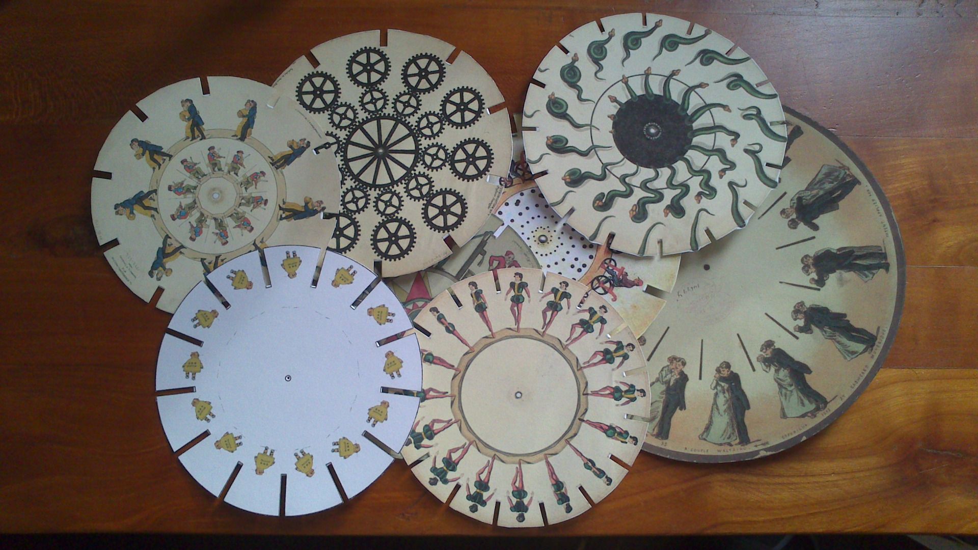 Discover the Phenakistoscope : a Vintage Animation System : 7 Steps ...