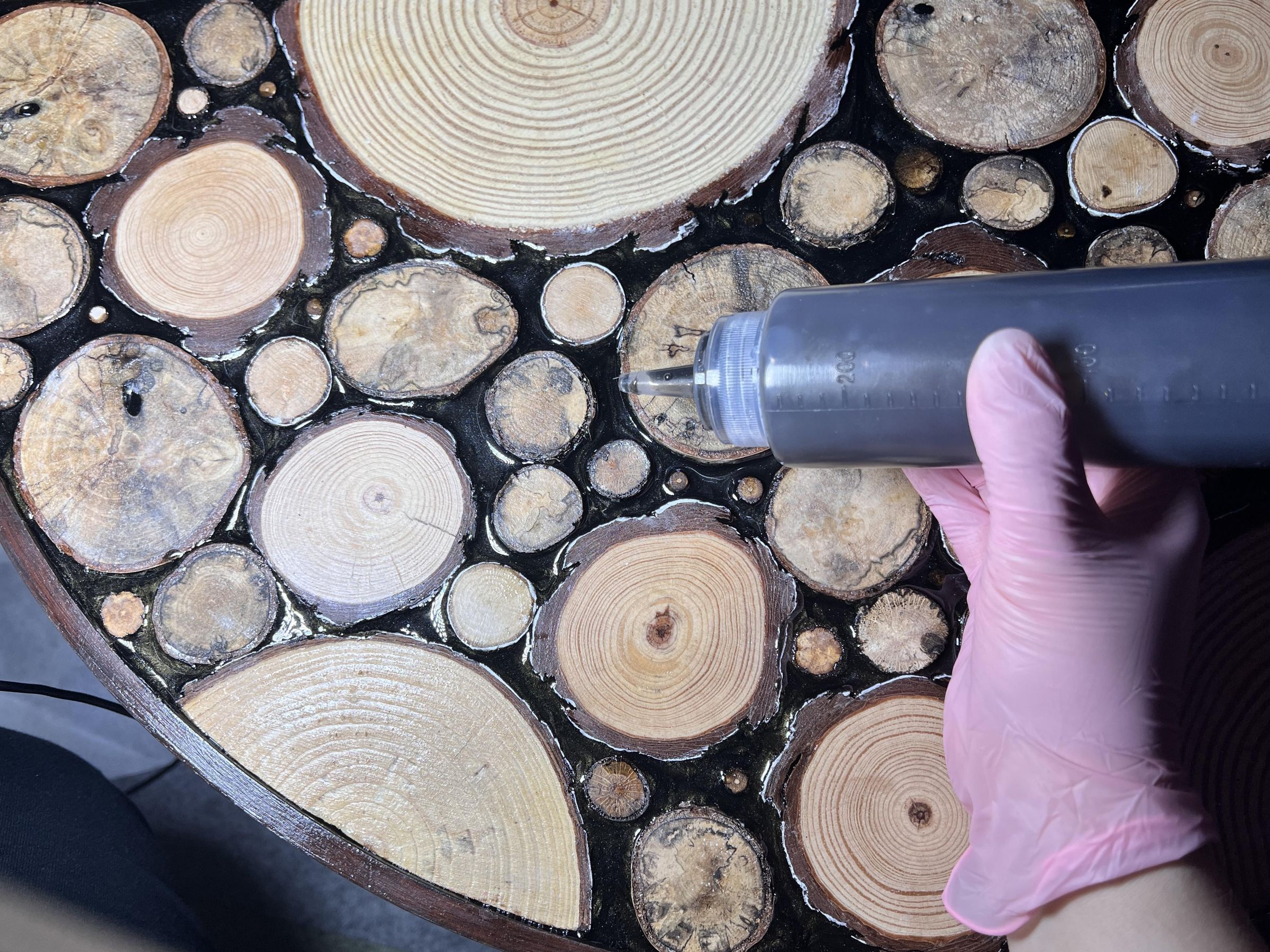 Epoxy Resin and Wood Slices Table- Easy, No Fuss and Only Few Steps : 8 ...