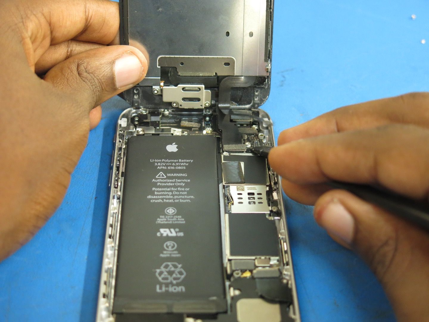 IPhone 6 Rear Camera Replacement : 18 Steps - Instructables