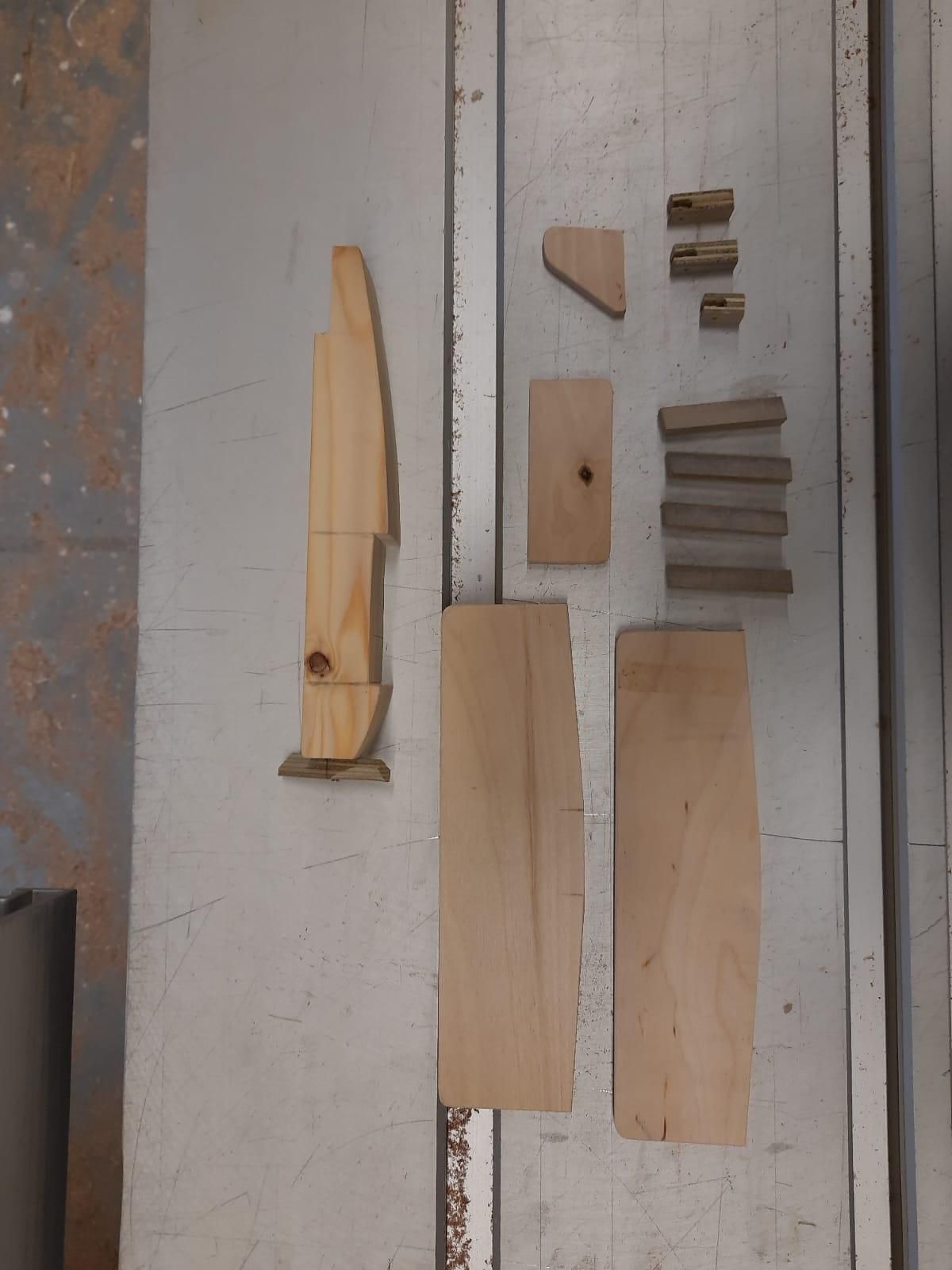 Model Airplane : 6 Steps - Instructables