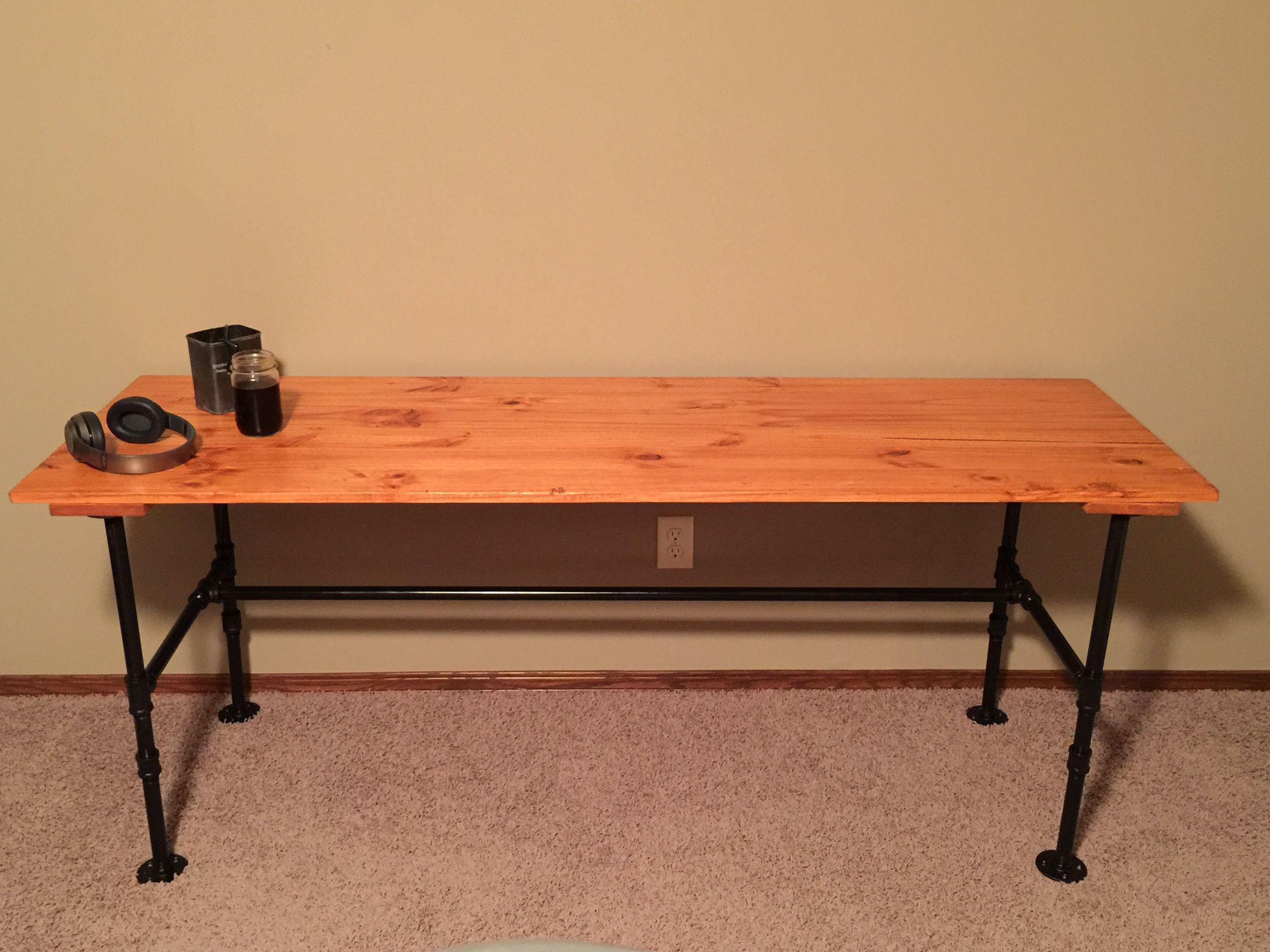 Wood Desk : 3 Steps - Instructables