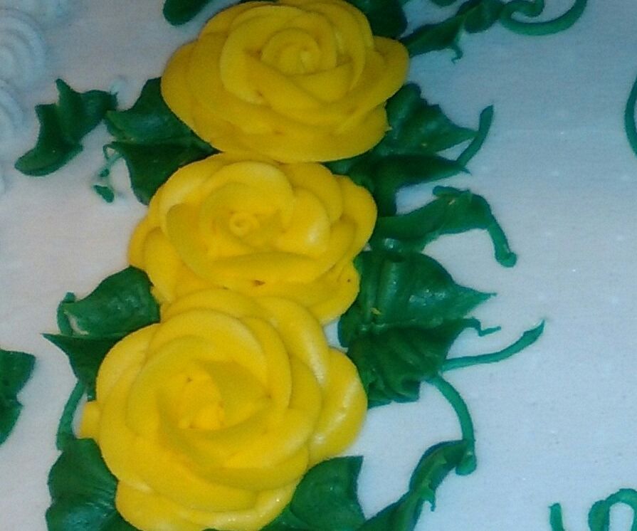 How to Pipe a Rose : 9 Steps (with Pictures) - Instructables