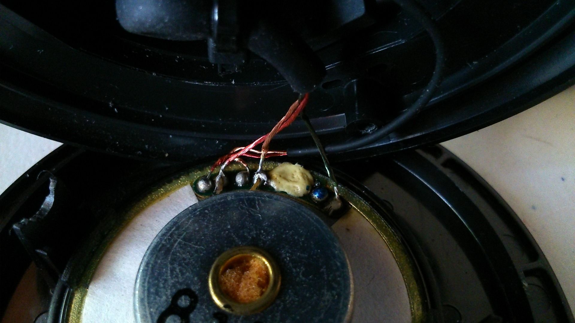 Headphone Removable Cable - Sony MDR-V500 : 9 Steps - Instructables