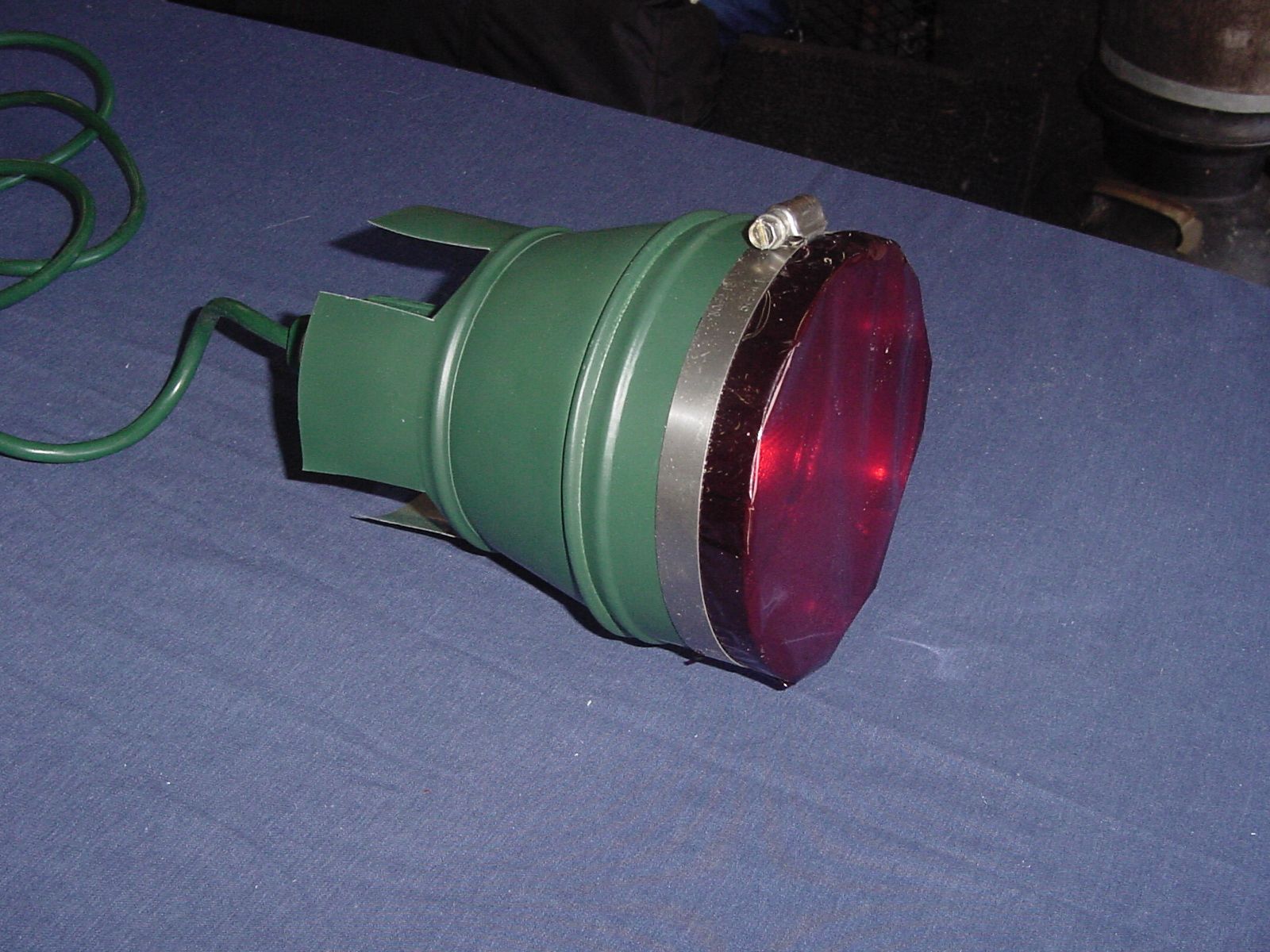 Outdoor PAR Flood Light Cans : 6 Steps - Instructables
