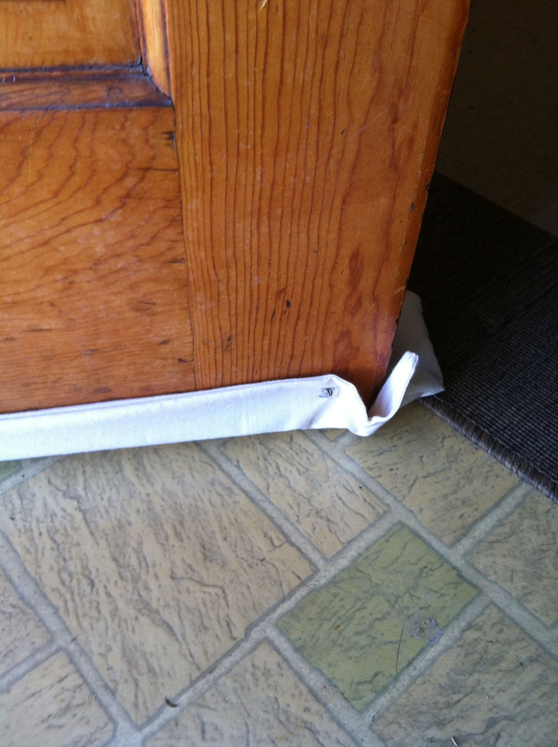 Draft Stopper for Drafty Doors : 7 Steps (with Pictures) - Instructables