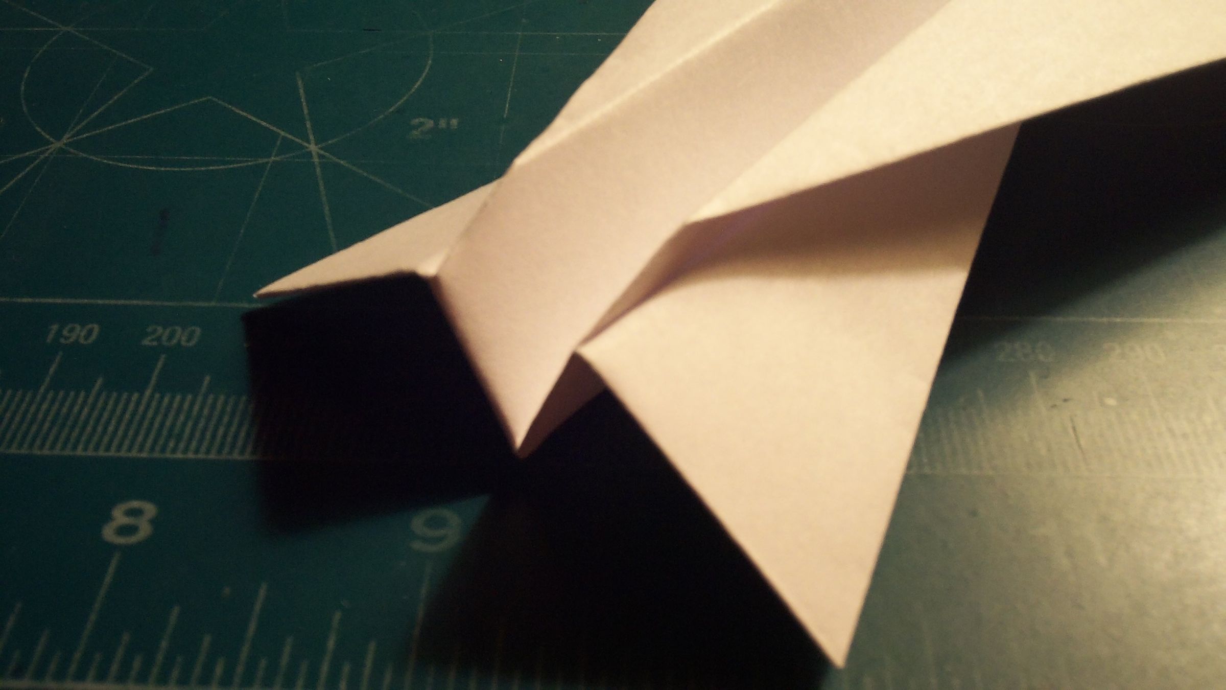 How to Make the Turbo Dagger Paper Airplane : 5 Steps - Instructables