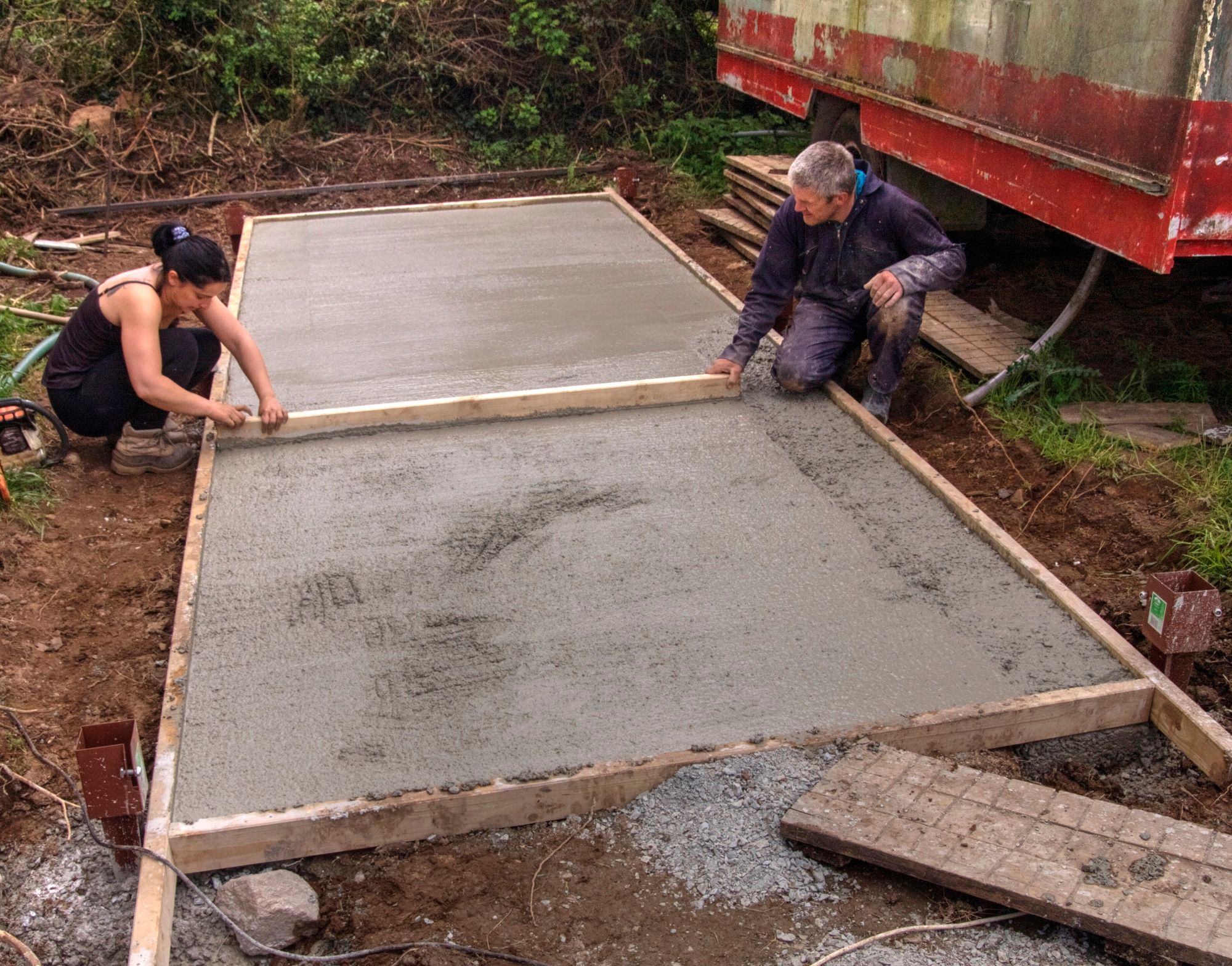 The 'Easy Empty' Composting Toilet Project: Part 1 - Ground Works : 4 ...