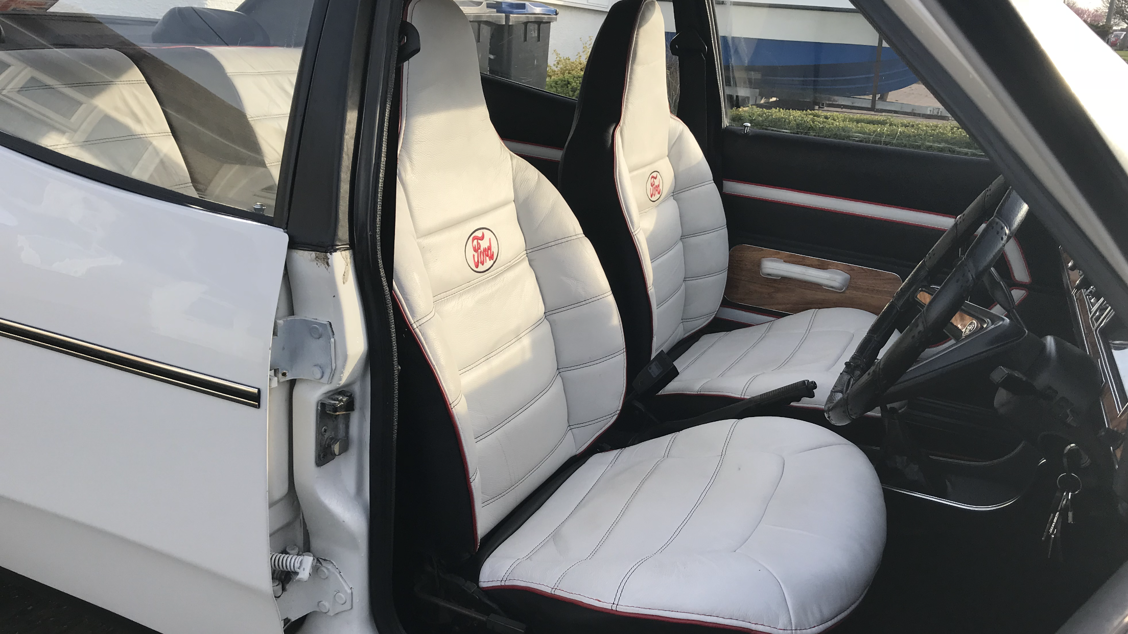 Classic Car Restomod - Part 6: Interior - Seats: : 4 Steps - Instructables