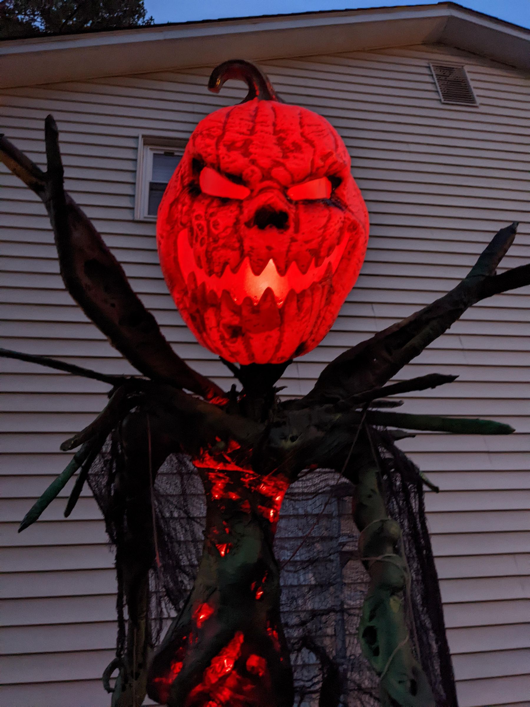 DIY 12ft Grimacing Pumpkin Monster Halloween Prop /Decoration : 5 Steps ...