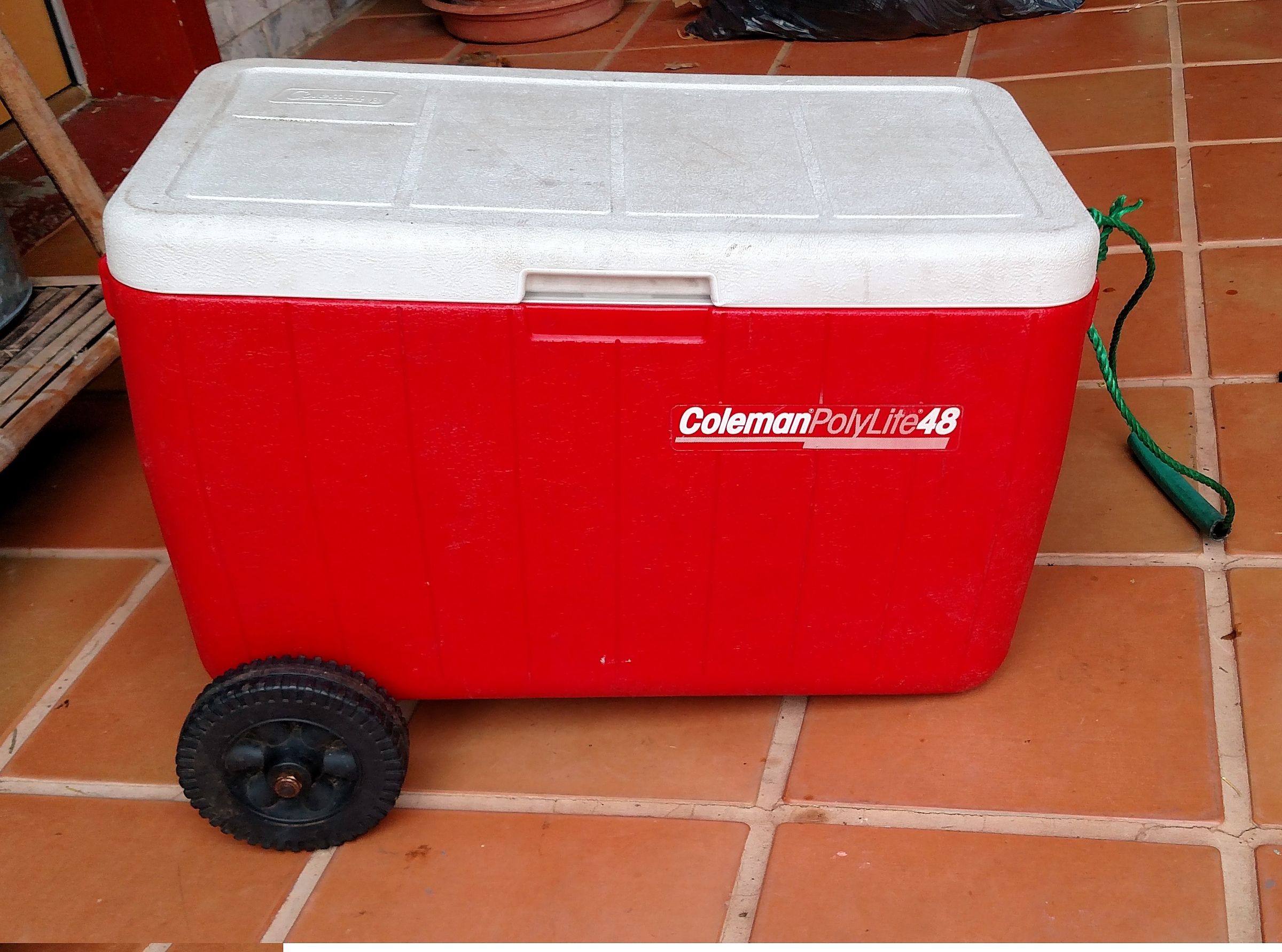DIY Wheeled Cooler / Ice Chest : 8 Steps (with Pictures) - Instructables