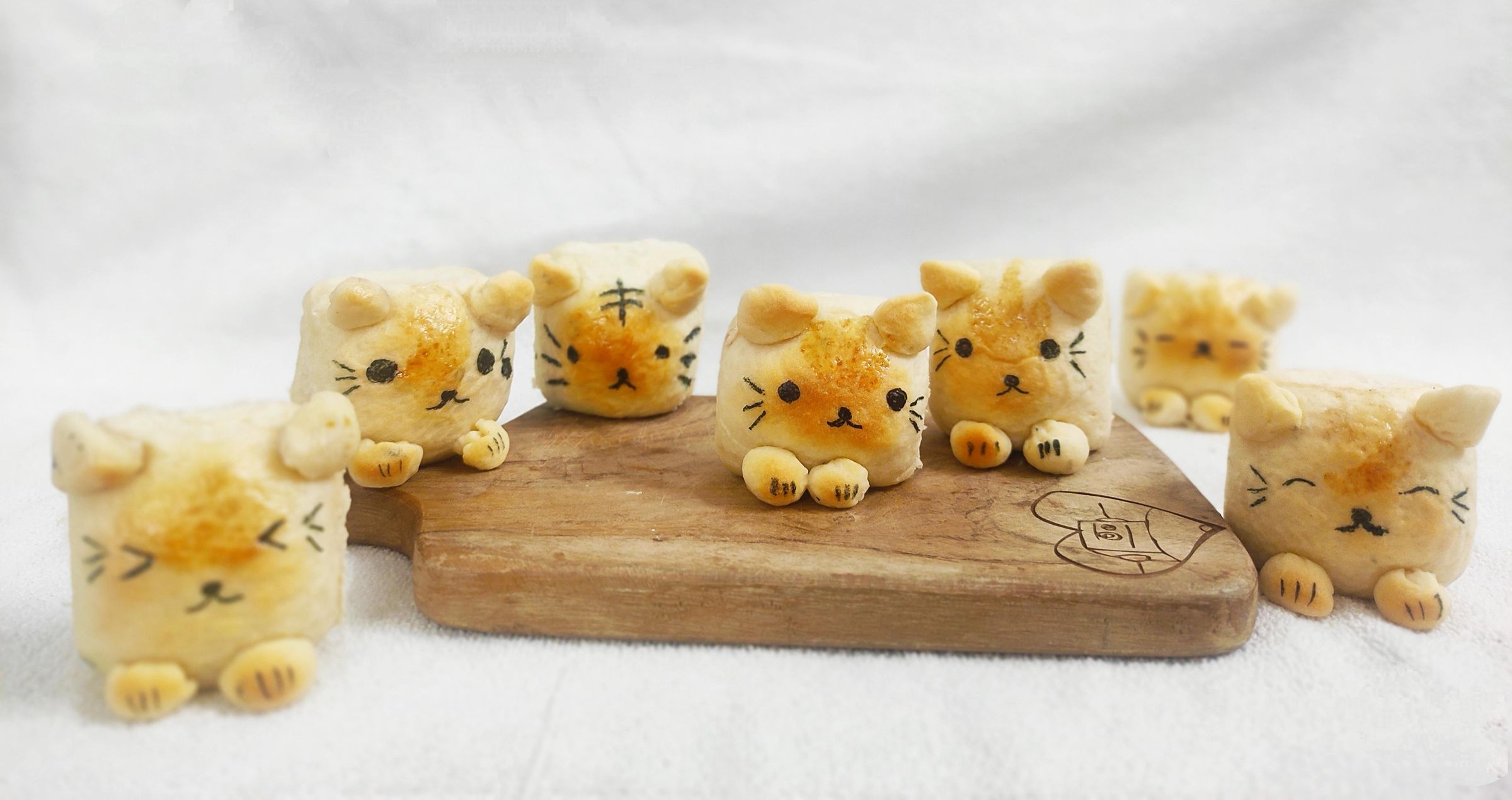 Cat Family | Cats and Tigers Pull-apart Buns : 14 Steps (with Pictures ...