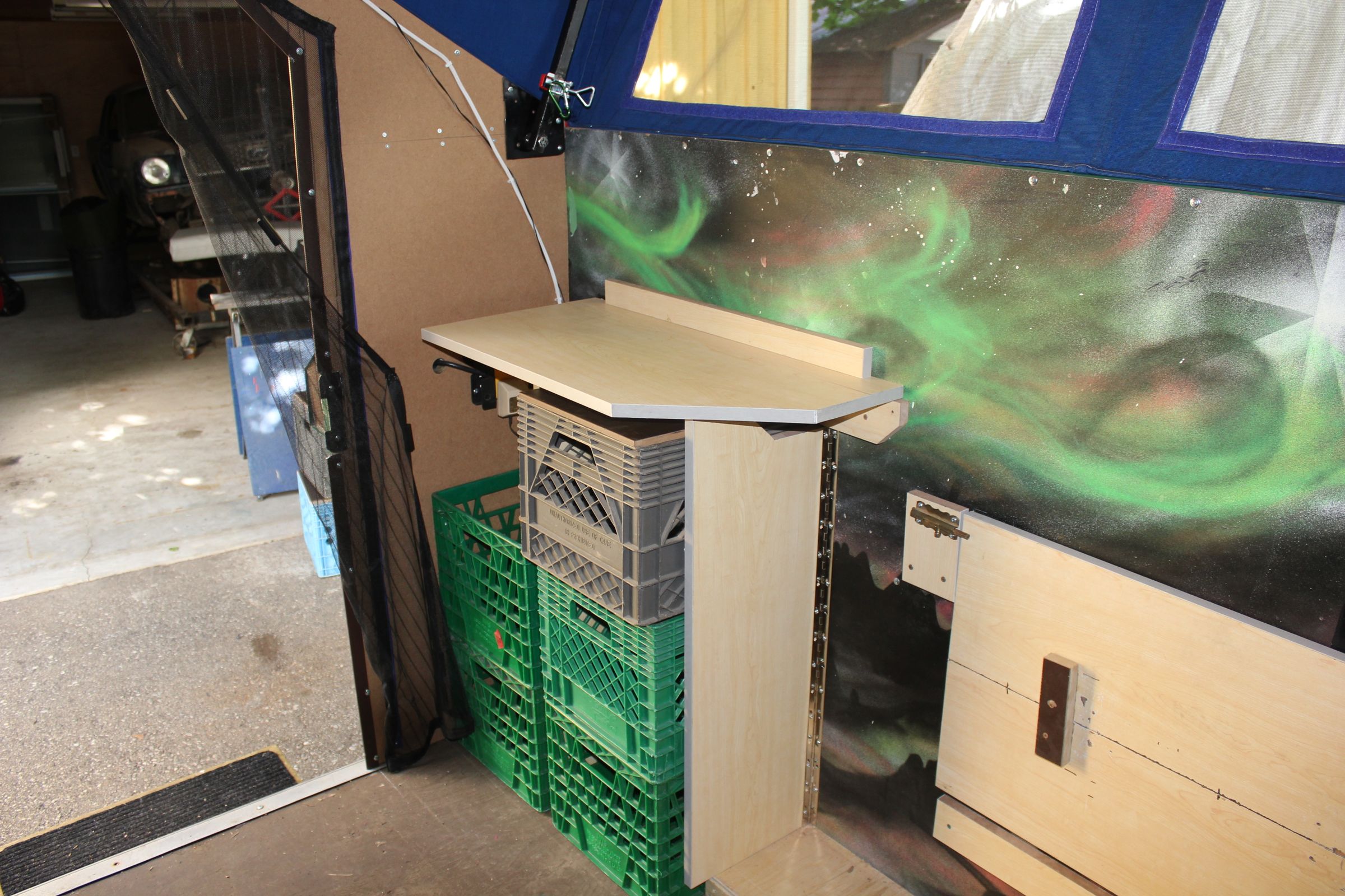 Tiny Dumpster House Trailer : 7 Steps (with Pictures) - Instructables