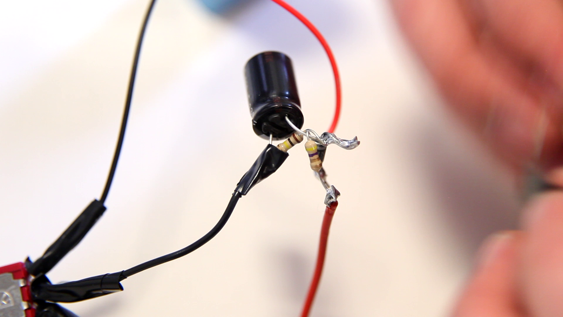 "Worlds Simplest" Neuralizer-build (Men in Black Memory Eraser) : 10 ...