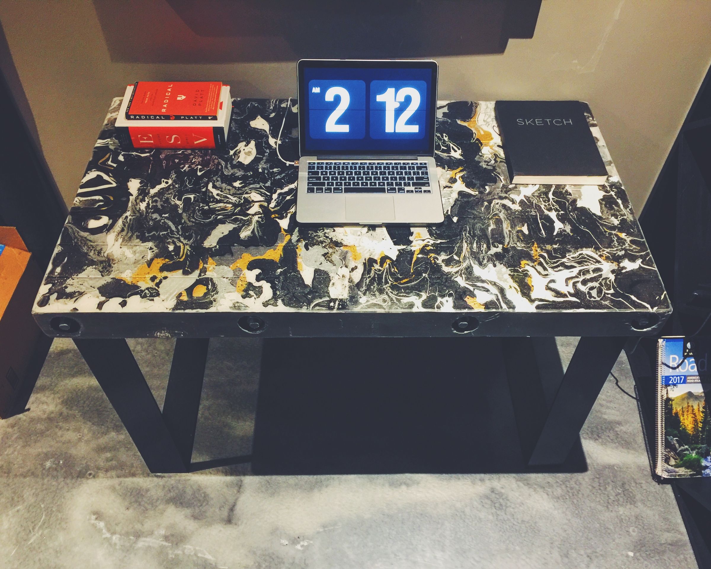 "Organized Mess" Bedroom Desk : 6 Steps (with Pictures) - Instructables