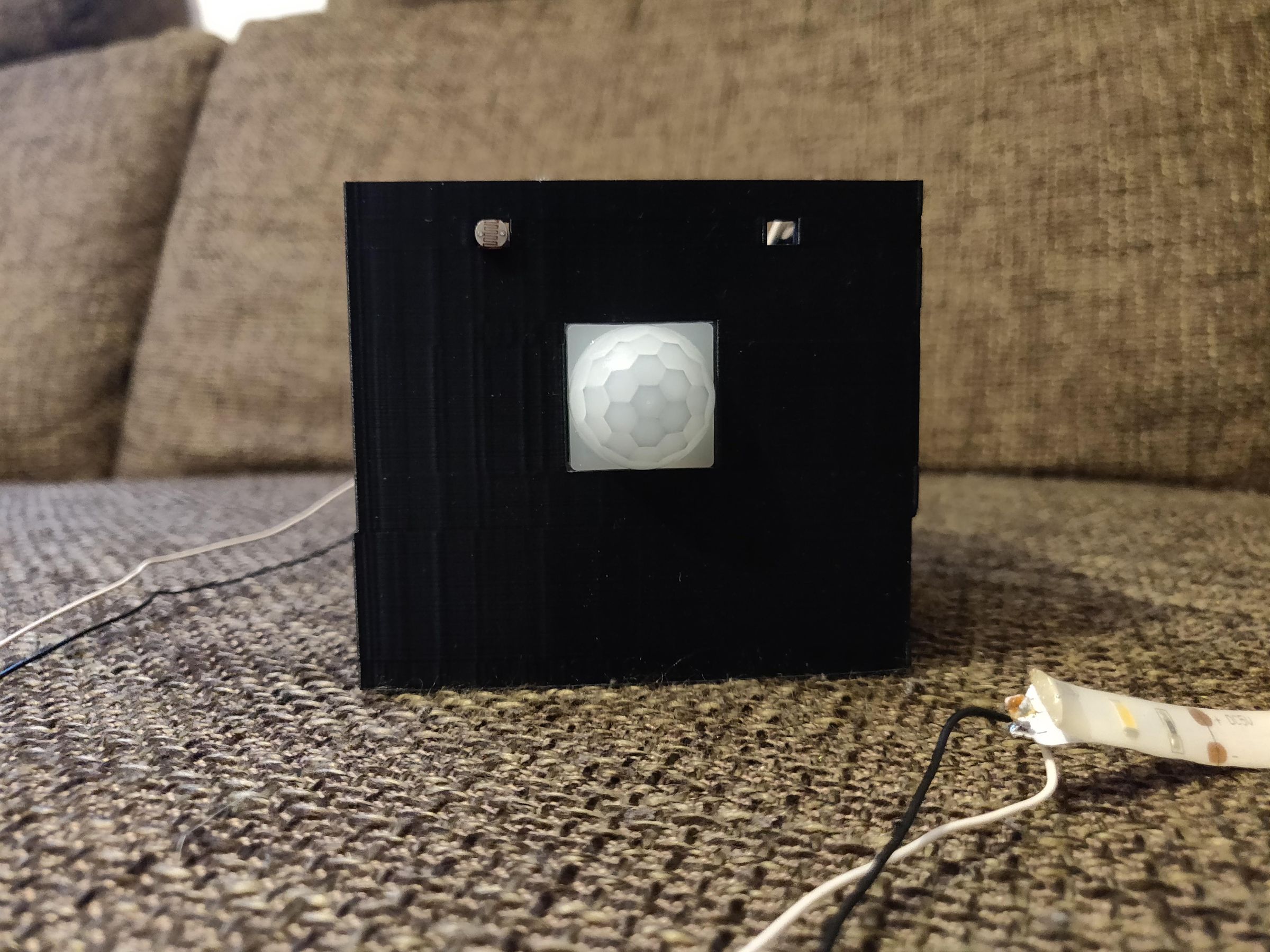 Night Light Motion & Darkness Sensing - No Micro : 7 Steps (with ...