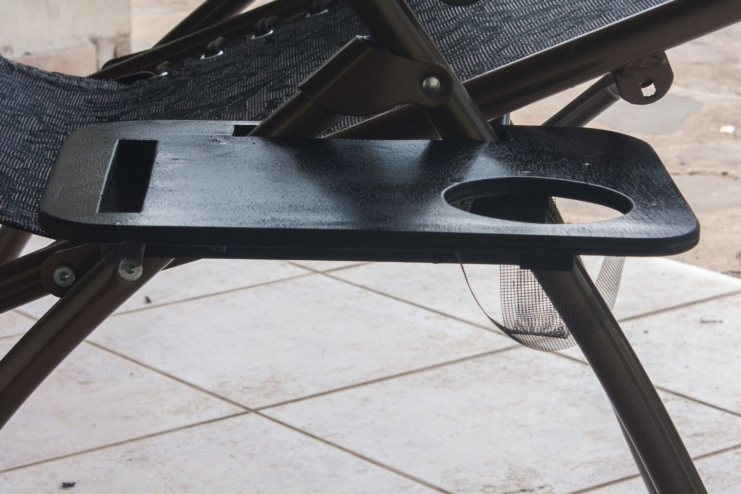 Side Table for a Zero Gravity Chair : 7 Steps (with Pictures ...