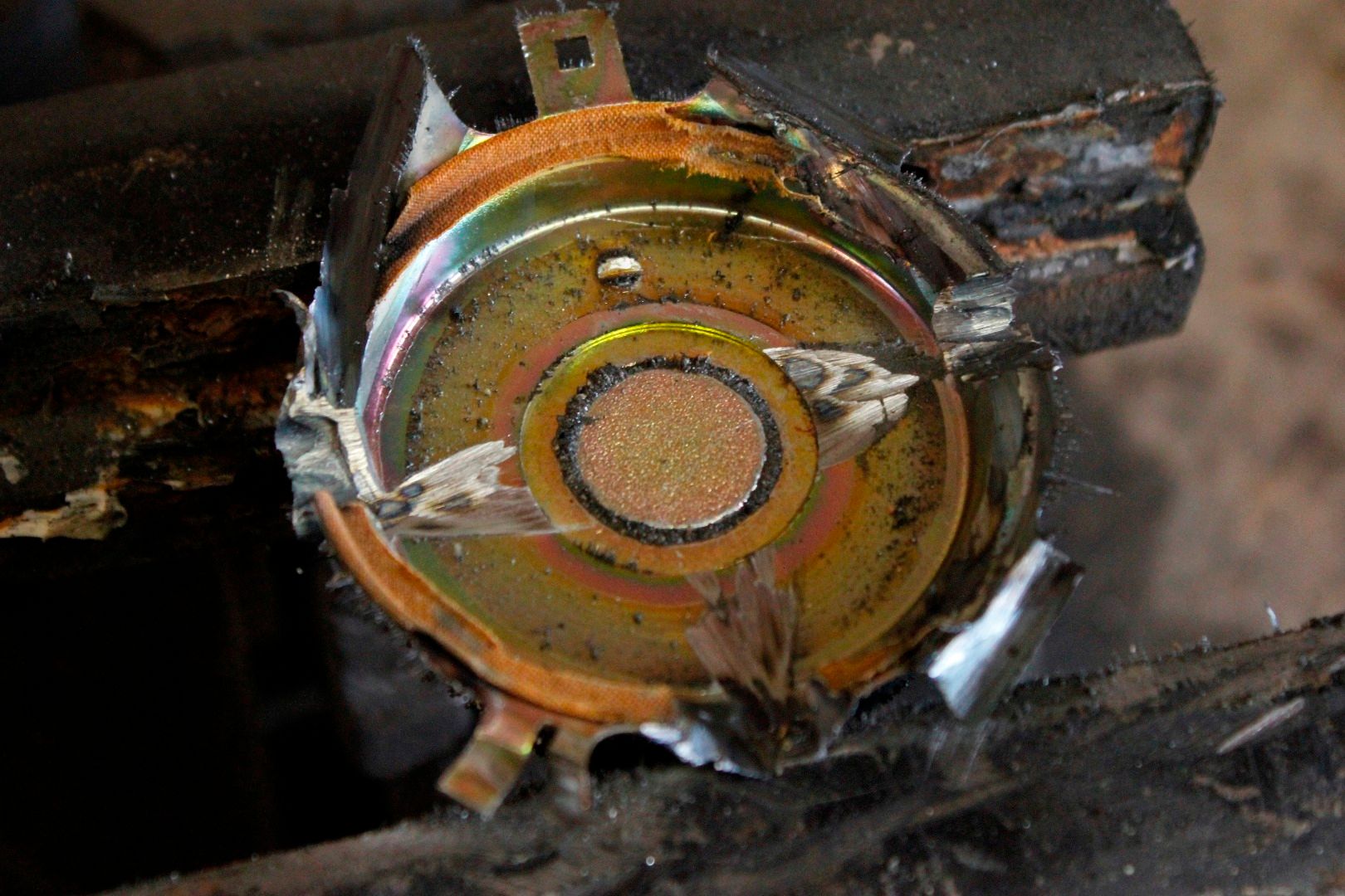 DTTAY - How to Reclaim Speaker Magnets : 6 Steps - Instructables