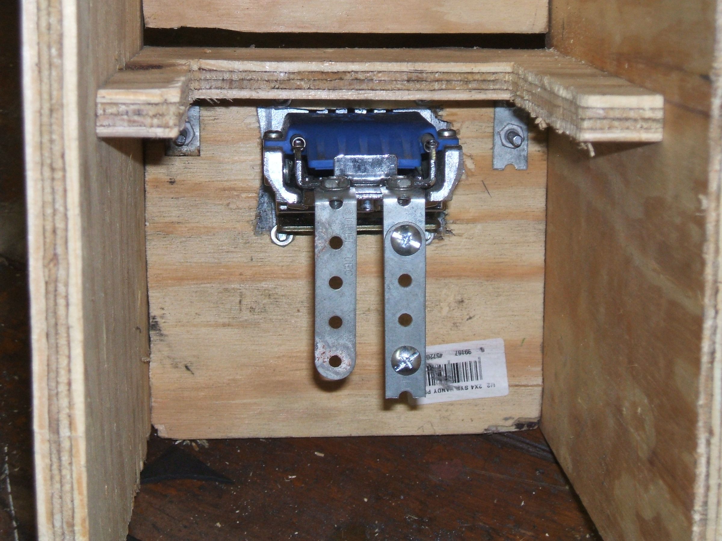 Cd Vending Machine : 7 Steps (with Pictures) - Instructables