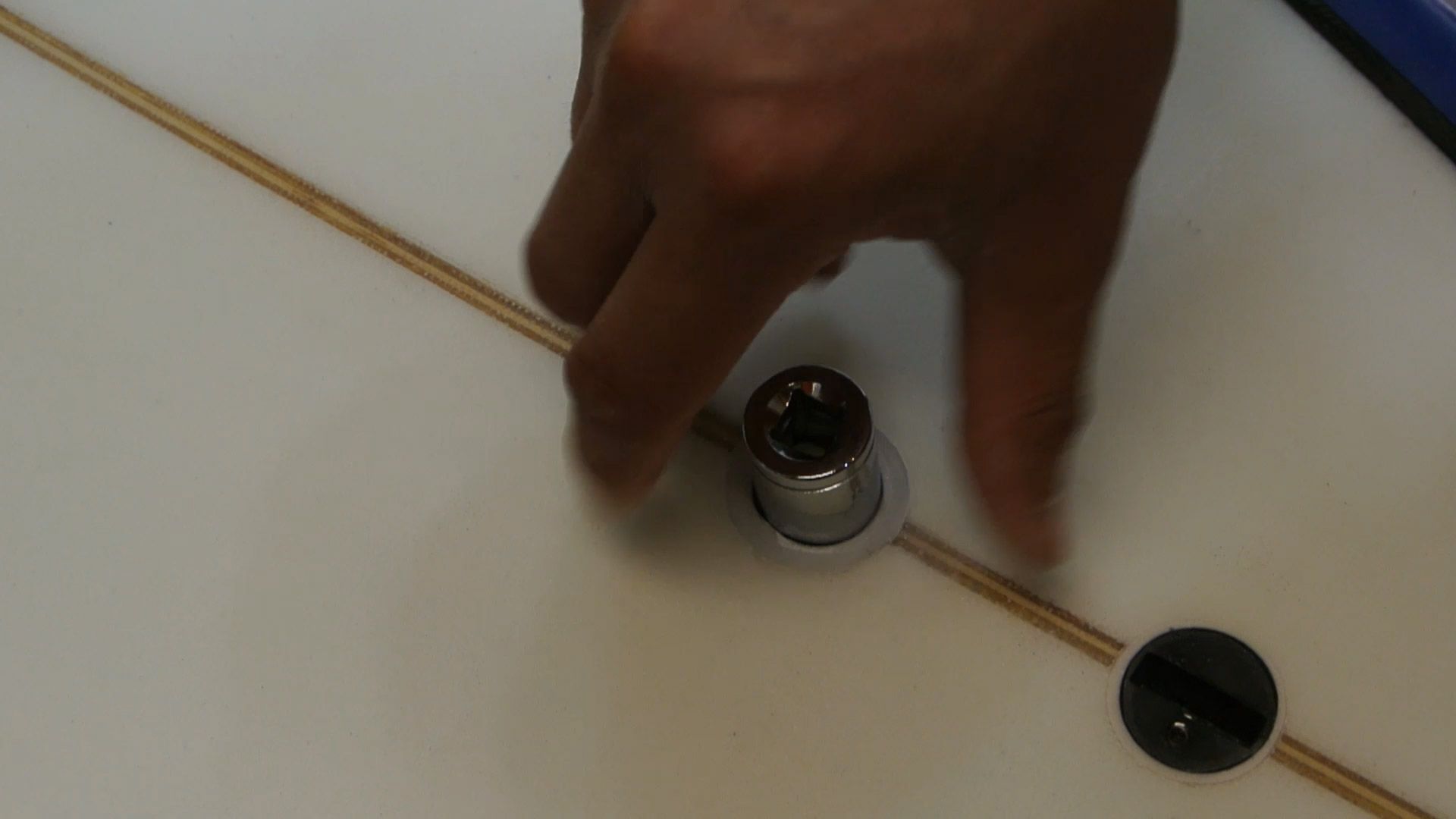 How to Install a Surfboard Vent : 5 Steps - Instructables