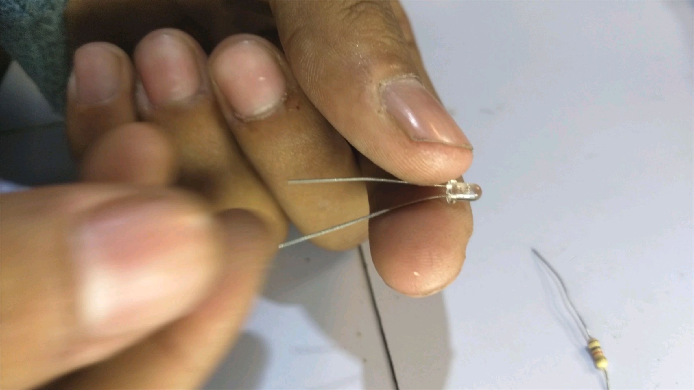 DIY LED FLASHLIGHT (SUPER BRIGHT) : 12 Steps (with Pictures ...