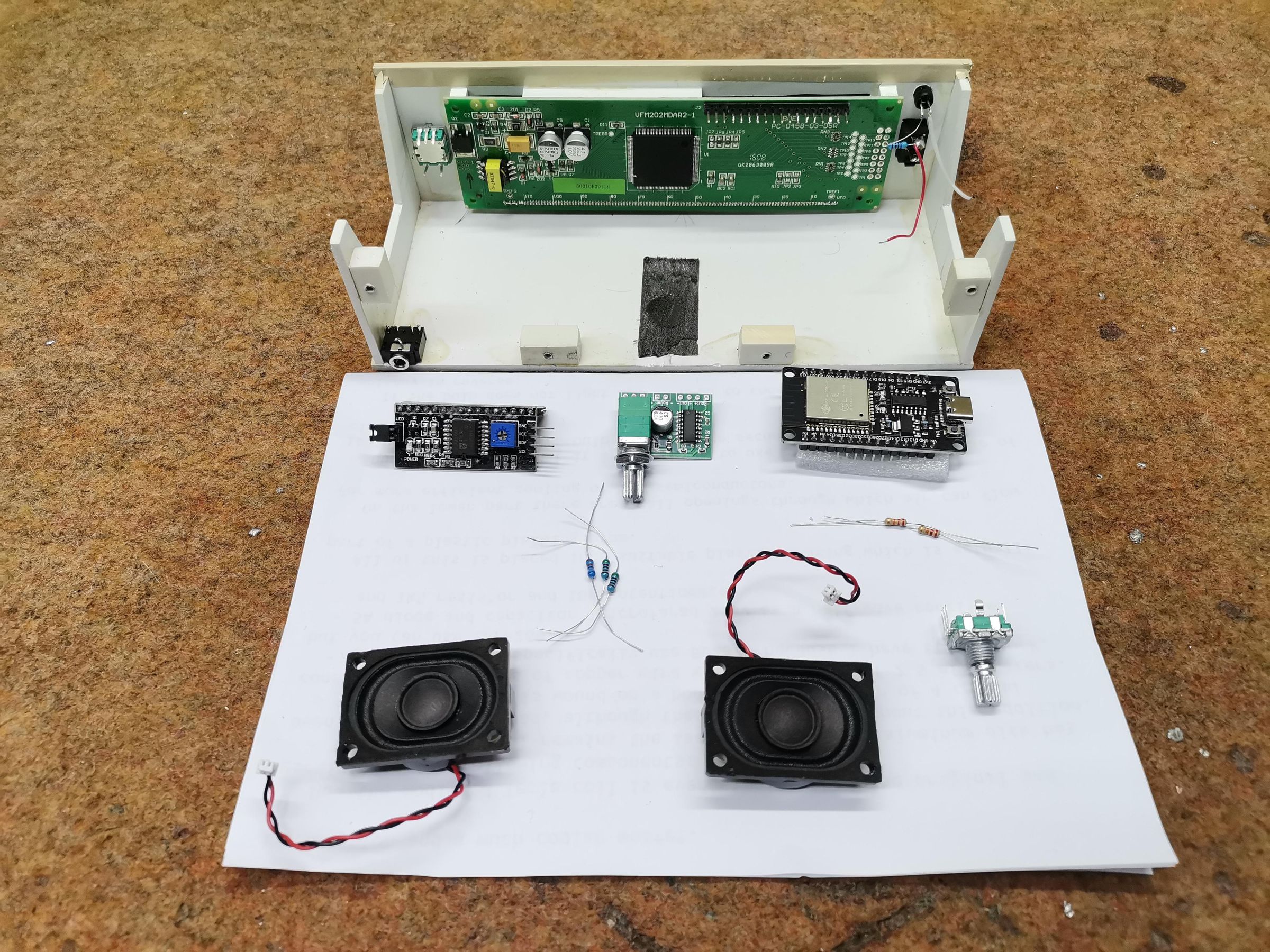 Simple ESP32 Internet Radio on VFD Display : 4 Steps - Instructables