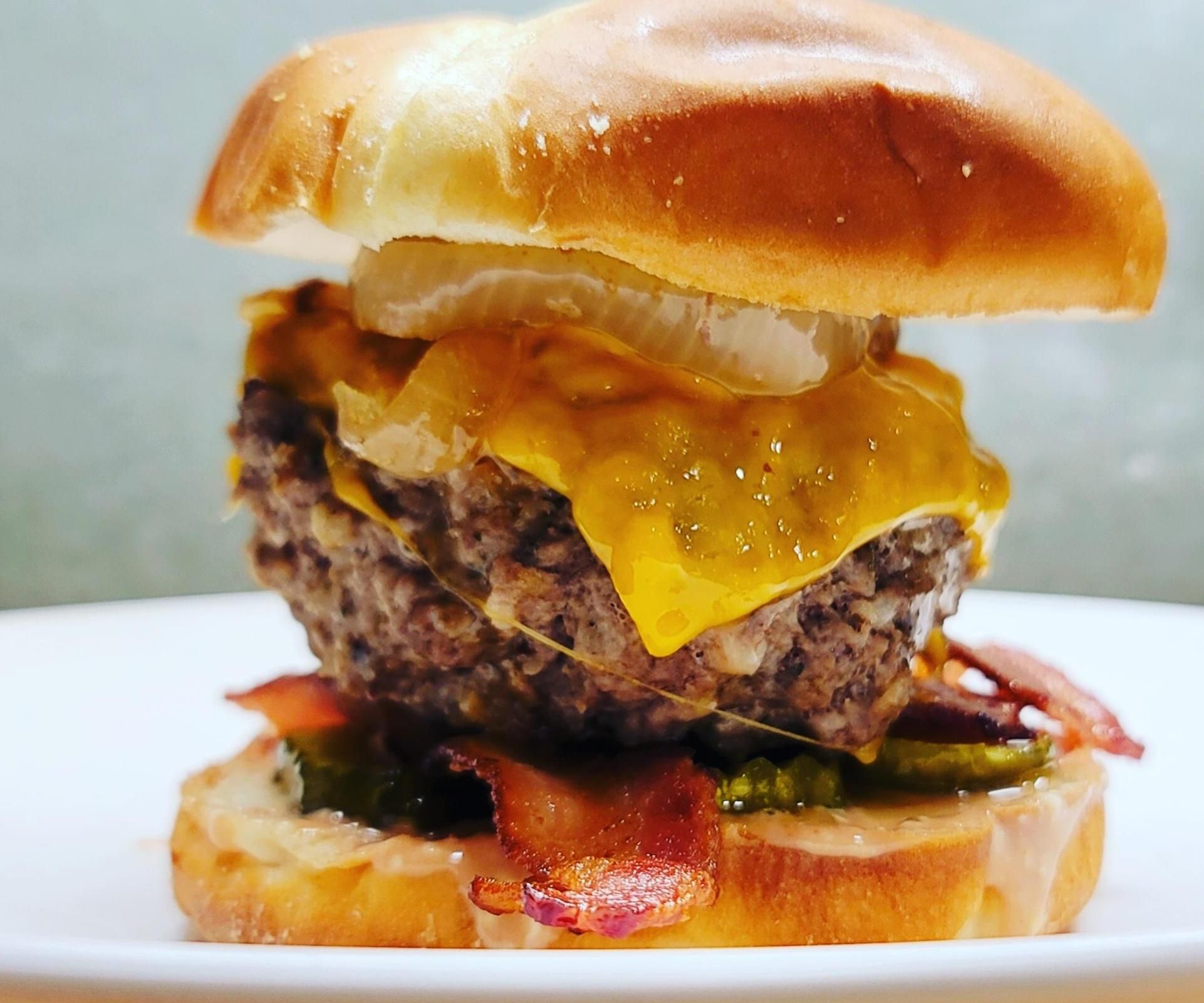 Onion Skillet Bacon Cheeseburgers : 5 Steps (with Pictures) - Instructables