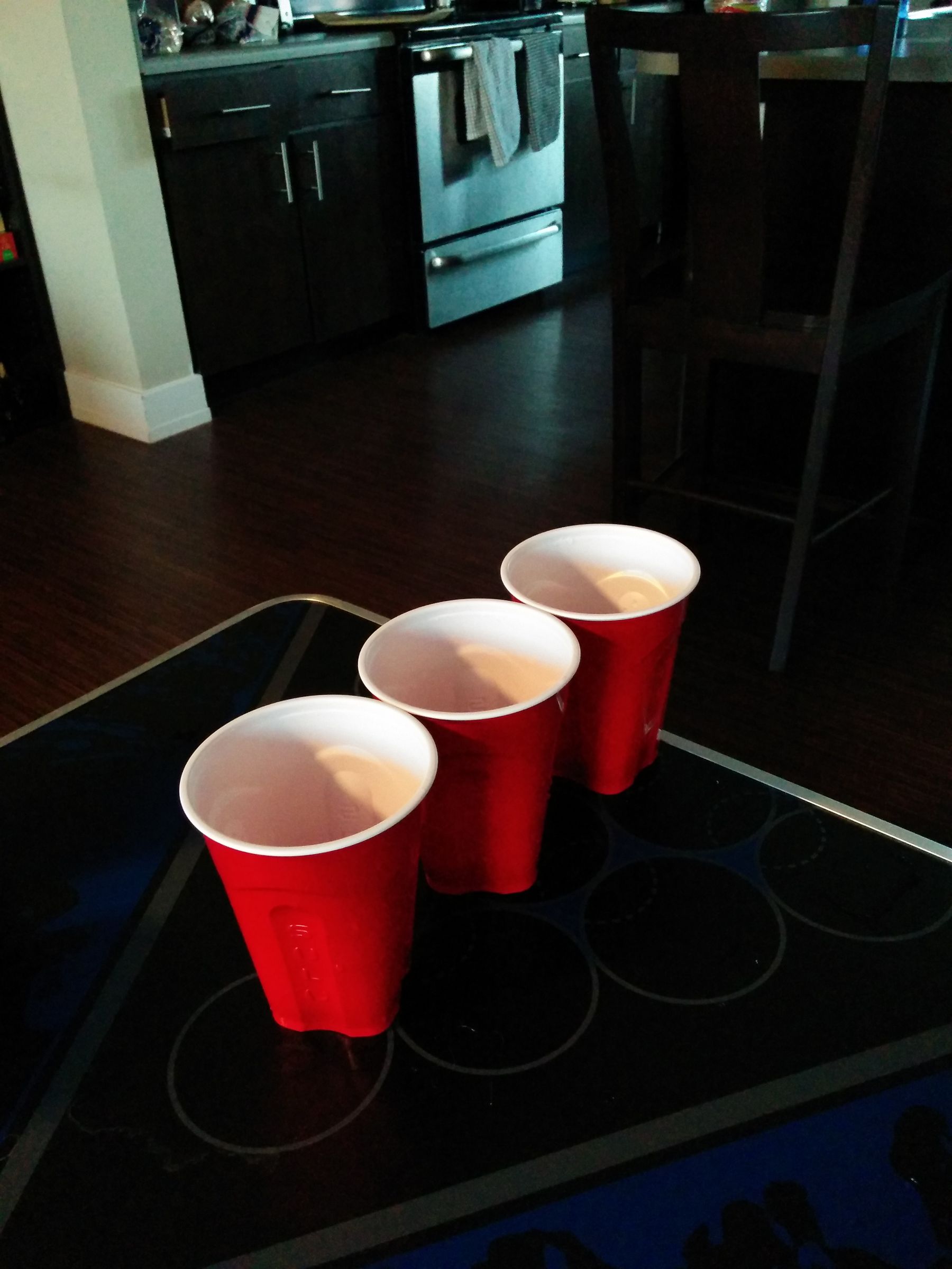 Playing Root Beer Pong : 9 Steps - Instructables