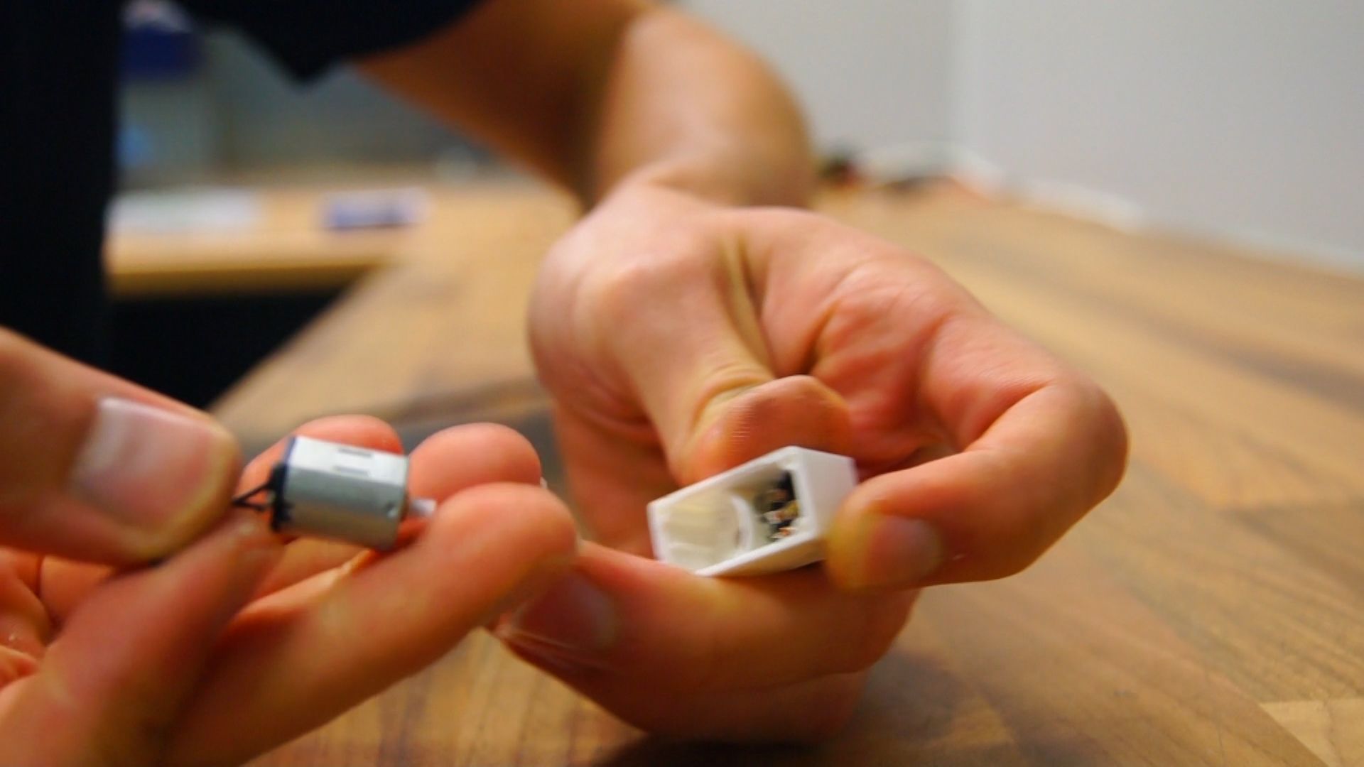 How to Make Servo Driven Screwdriver Tool - DIY : 8 Steps (with ...