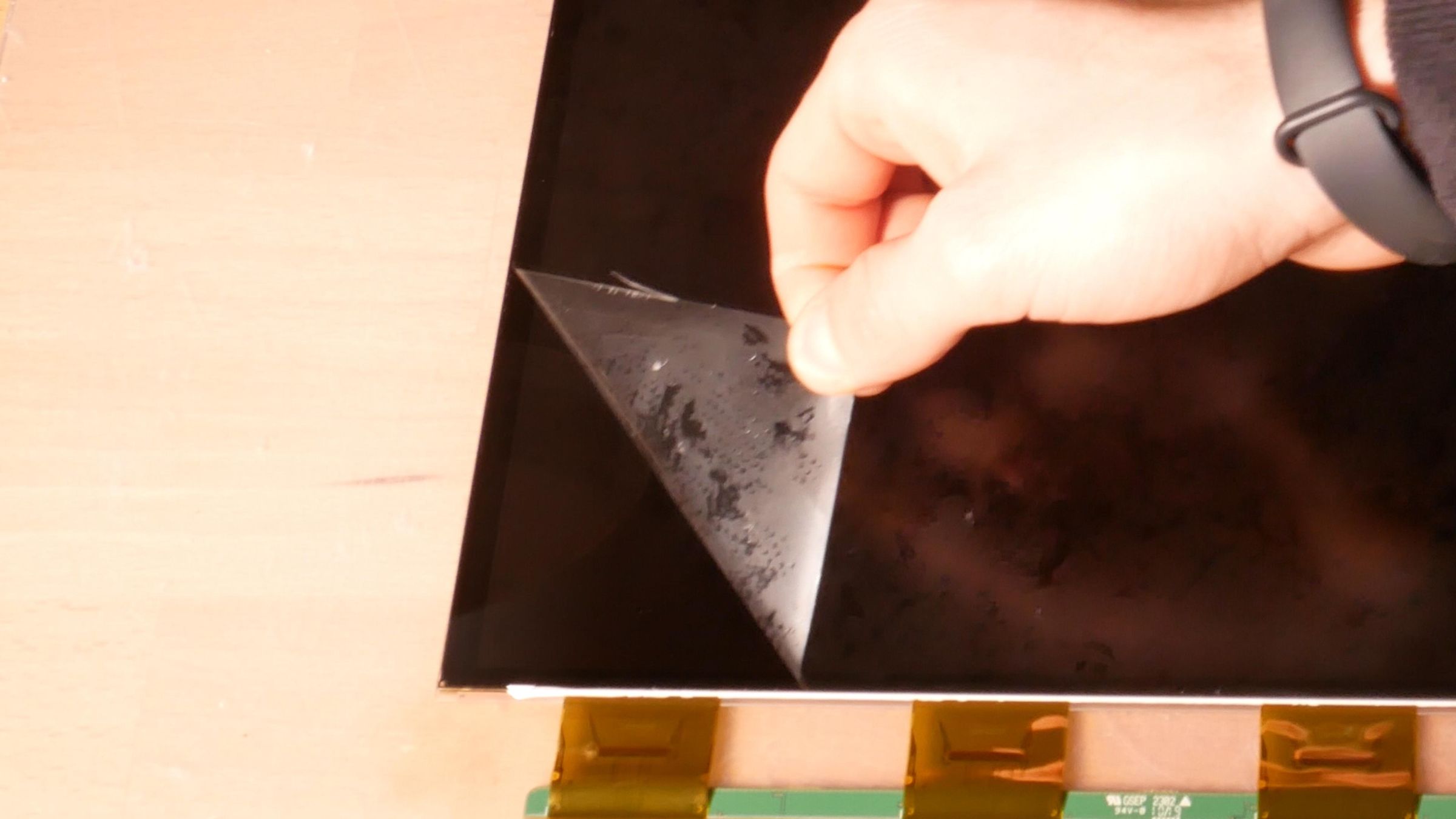 DIY Transparent Side Panel From a Recycled Monitor! : 9 Steps (with ...