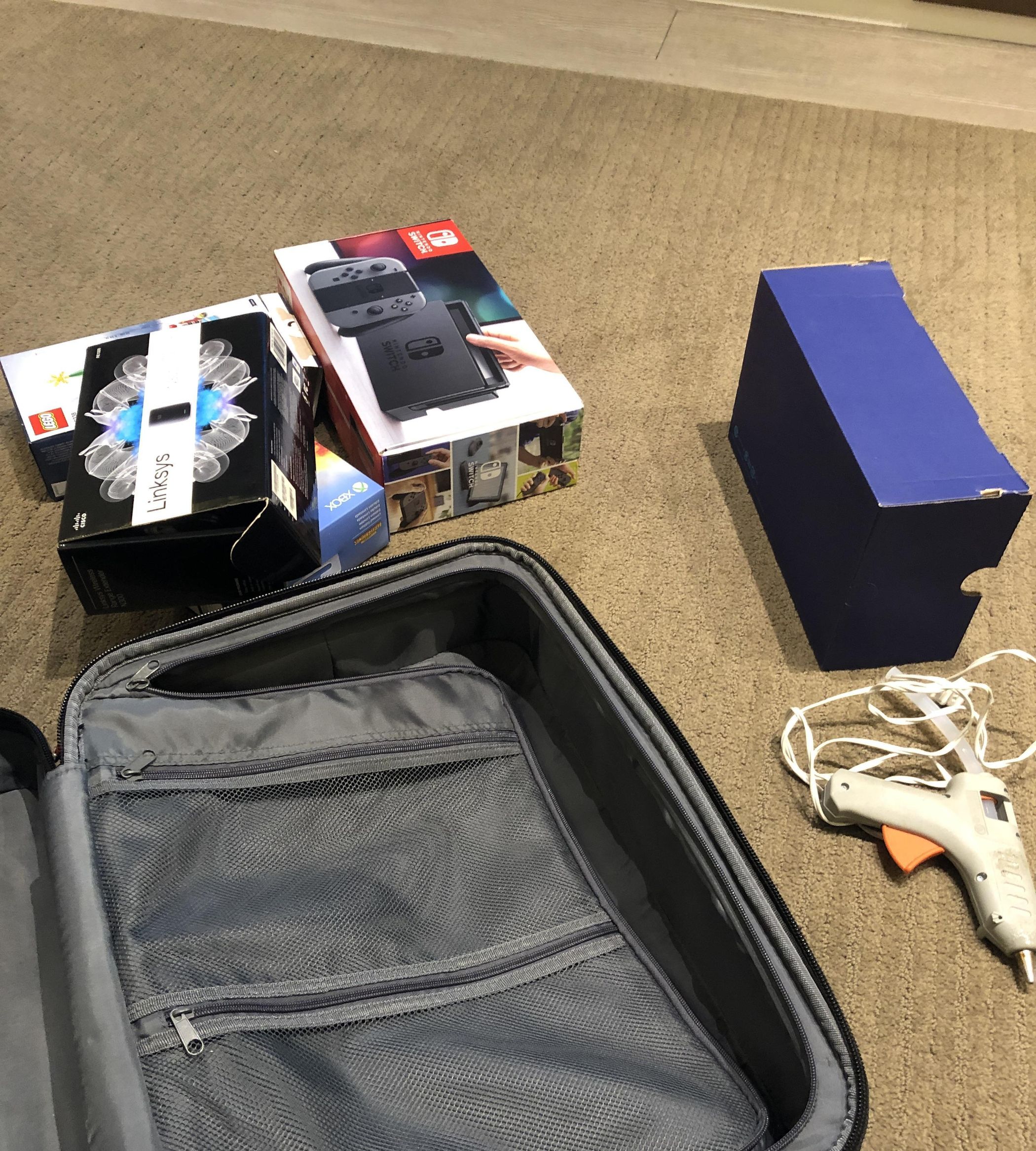 The Suitcase Organizer : 5 Steps - Instructables